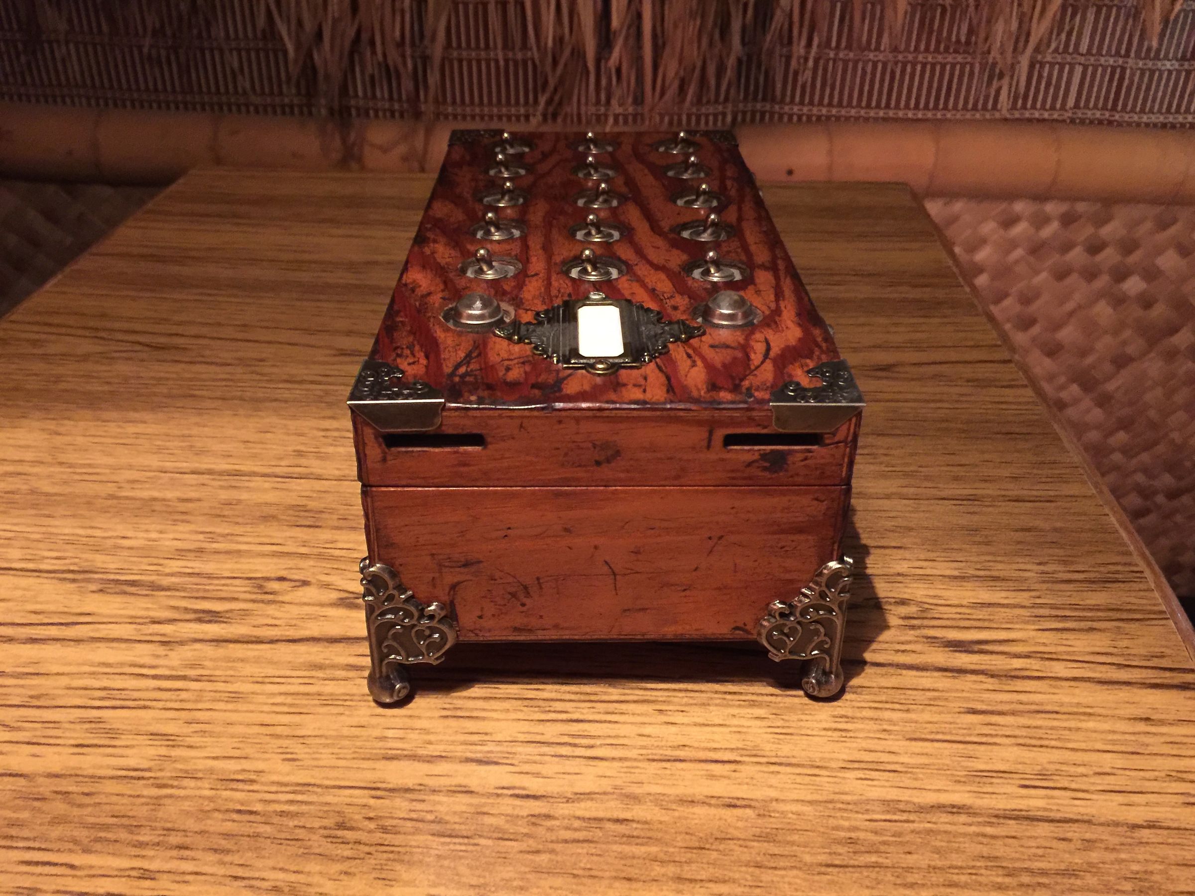 The Christmas Box : 24 Steps (with Pictures) - Instructables