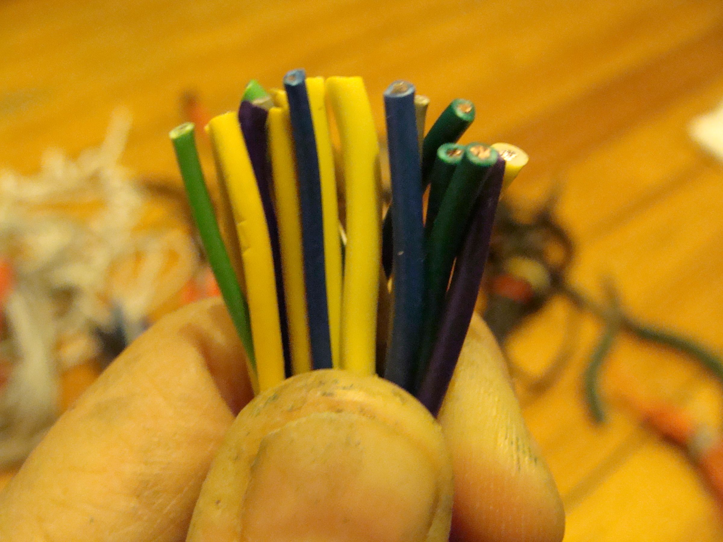 Elle, E-Waste Jewelry (with Pictures) - Instructables
