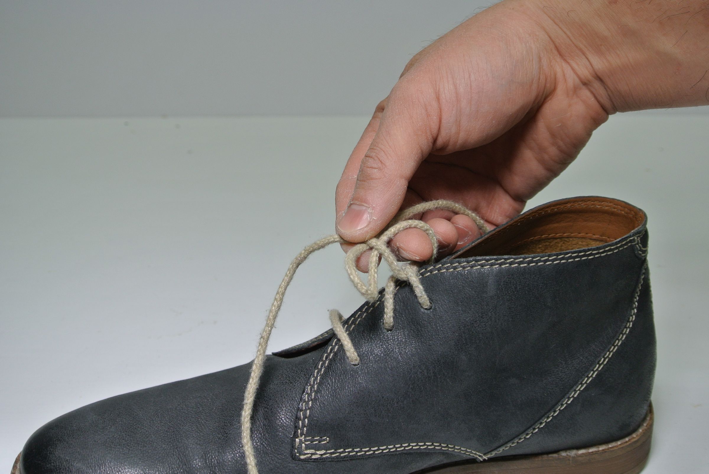 Best Knot for Tying Shoes - Instructables