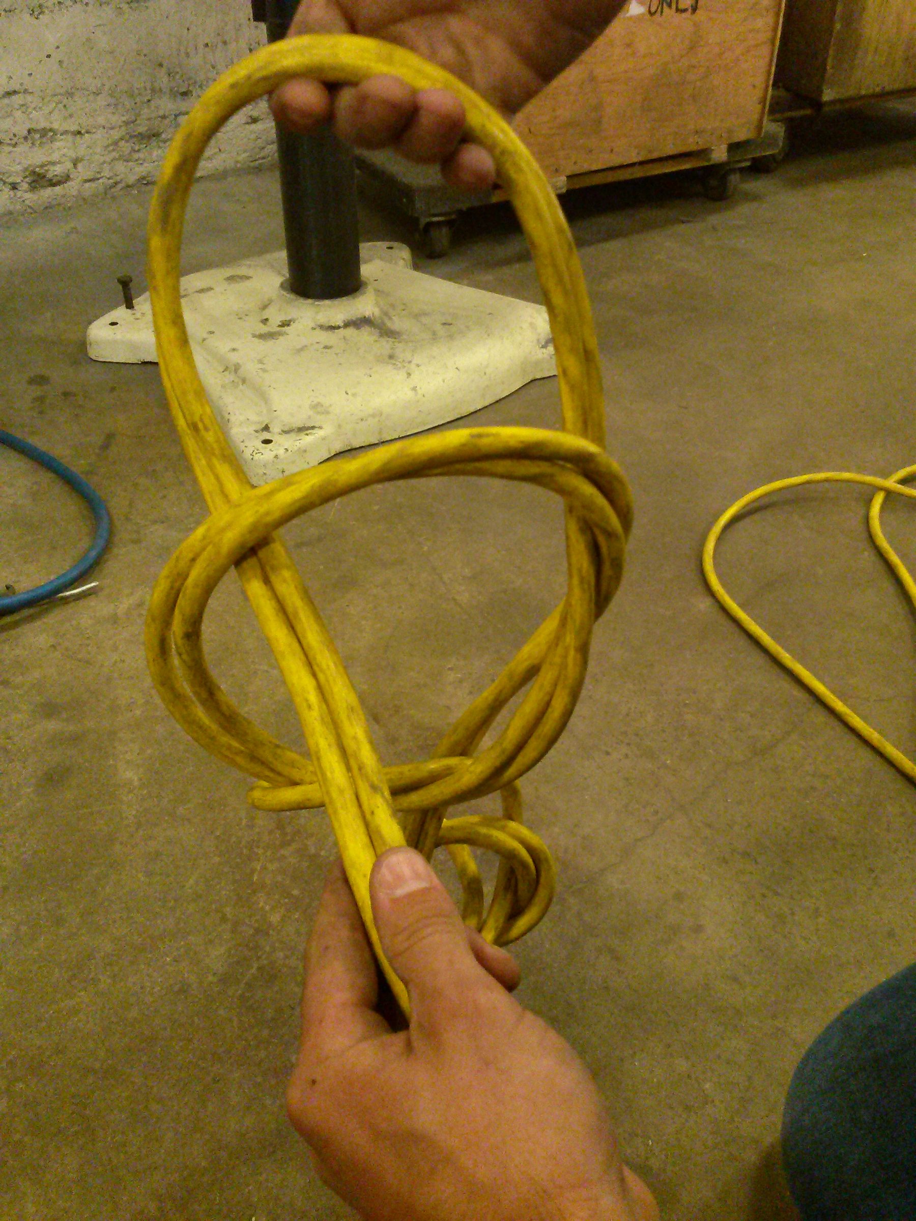 Daisy Chain an Extension Cord : 7 Steps - Instructables