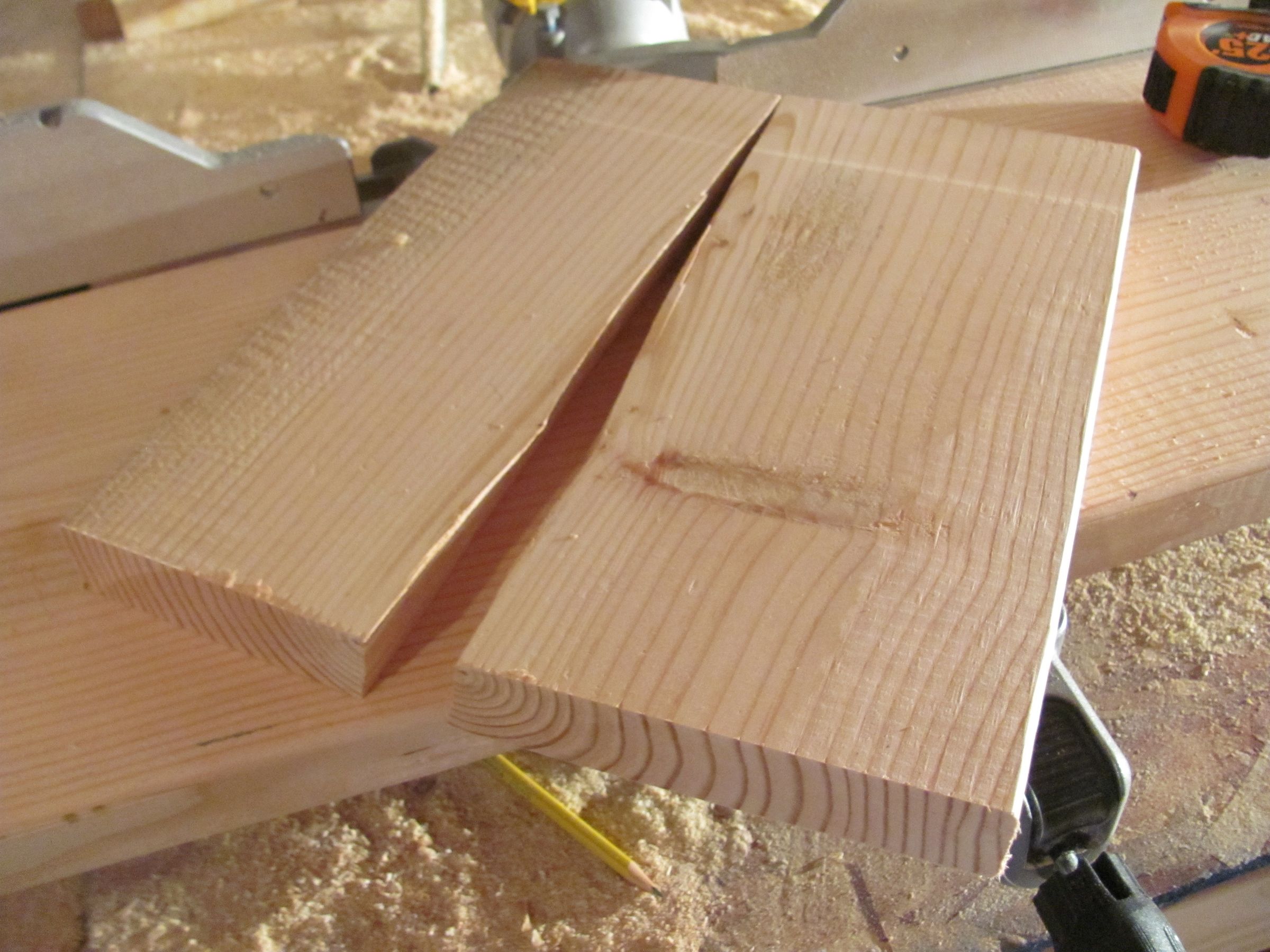 2x12 End Table With HDPE Knob : 12 Steps (with Pictures) - Instructables