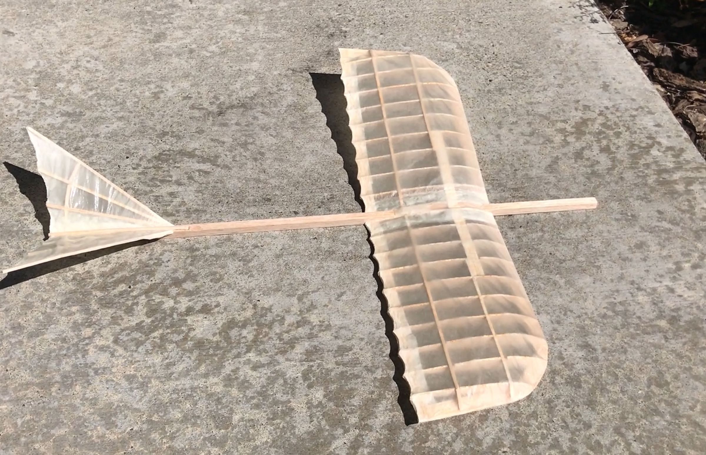 Build a Da Vinci Inspired Flying Machine (Glider) With Simple Supplies ...