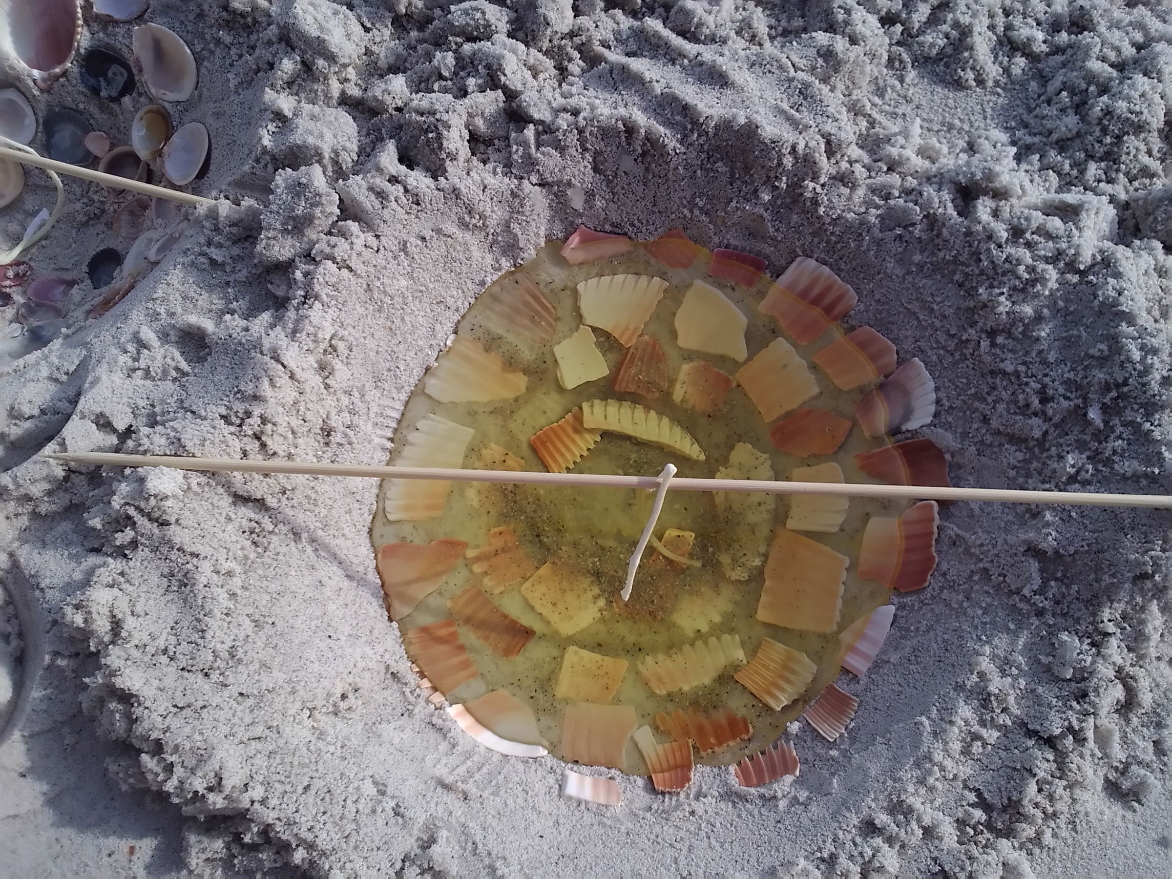 Let's Make Beach Candles! : 6 Steps - Instructables