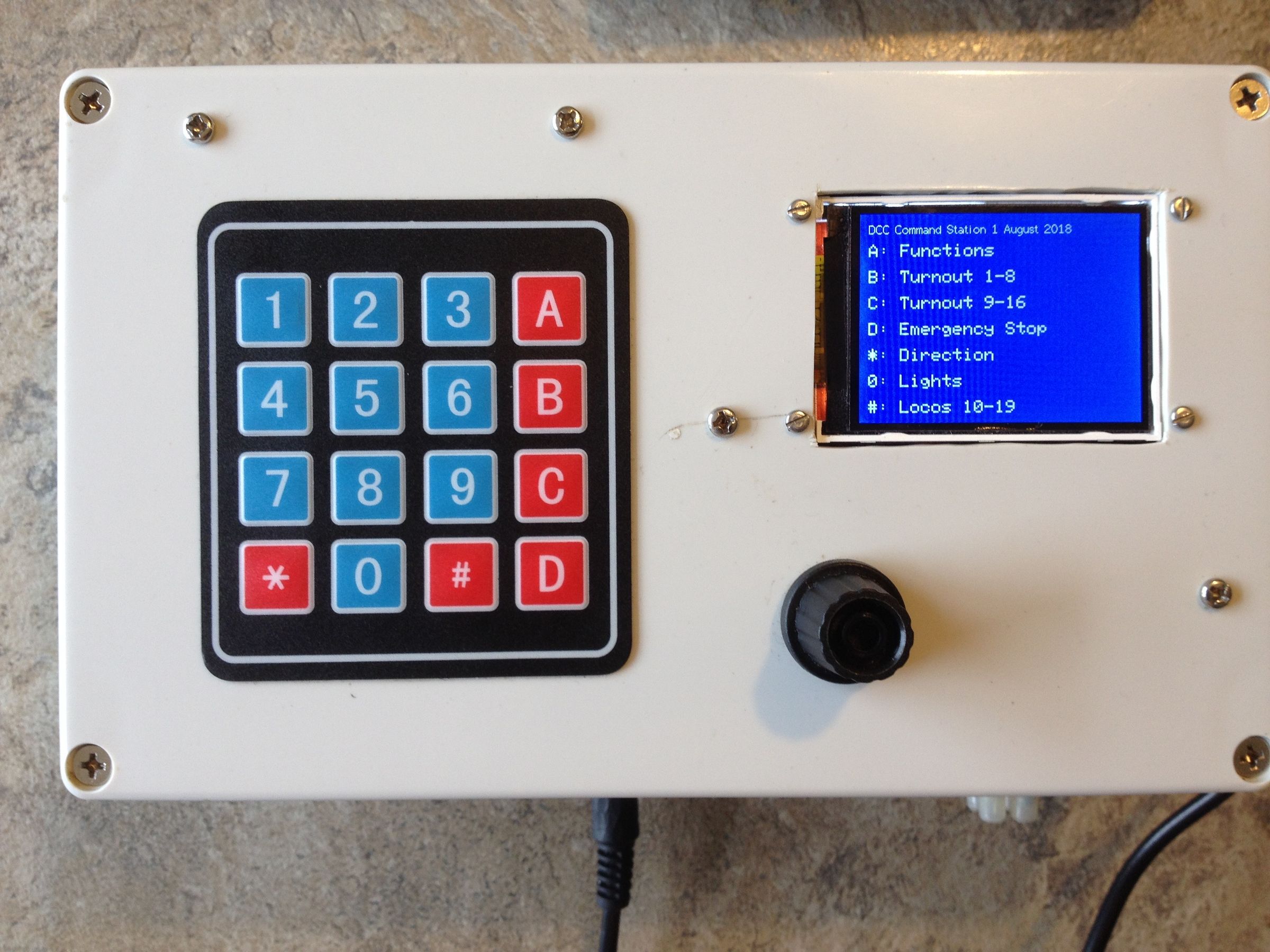 Model Railroad DCC Command Station V2 : 4 Steps - Instructables