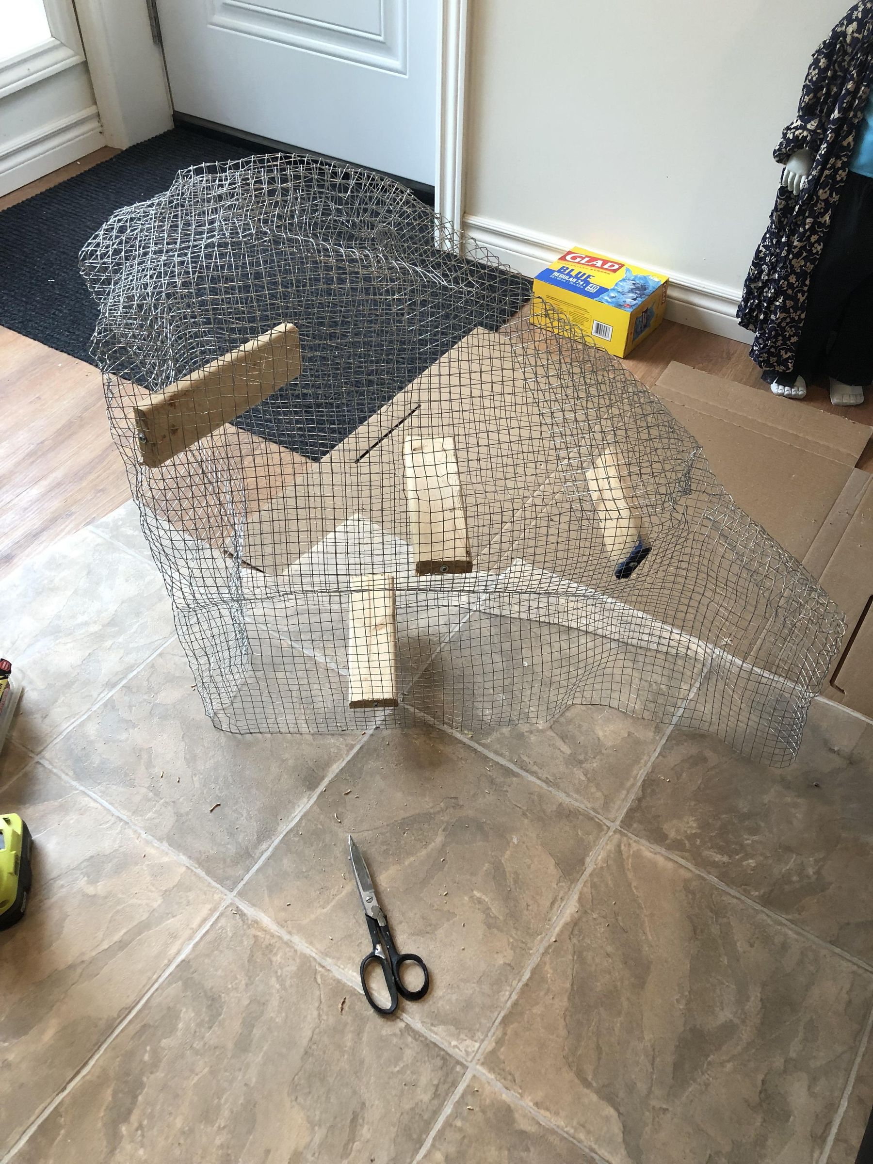 How to Make a Fake (but Realistic) Rock Cave! : 7 Steps (with Pictures ...