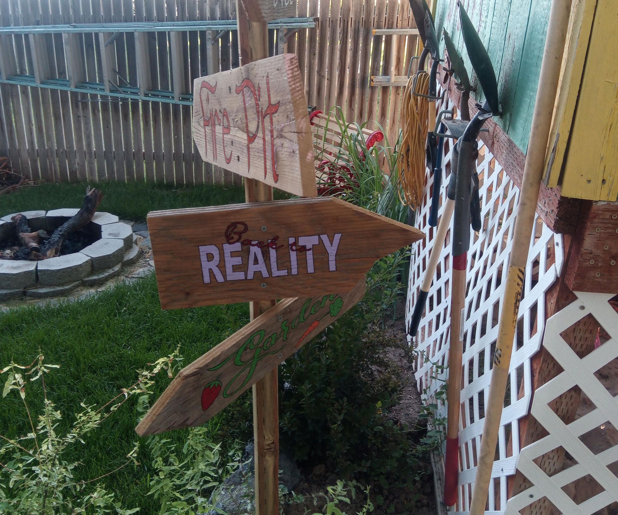 Yard Signpost : 7 Steps (with Pictures) - Instructables
