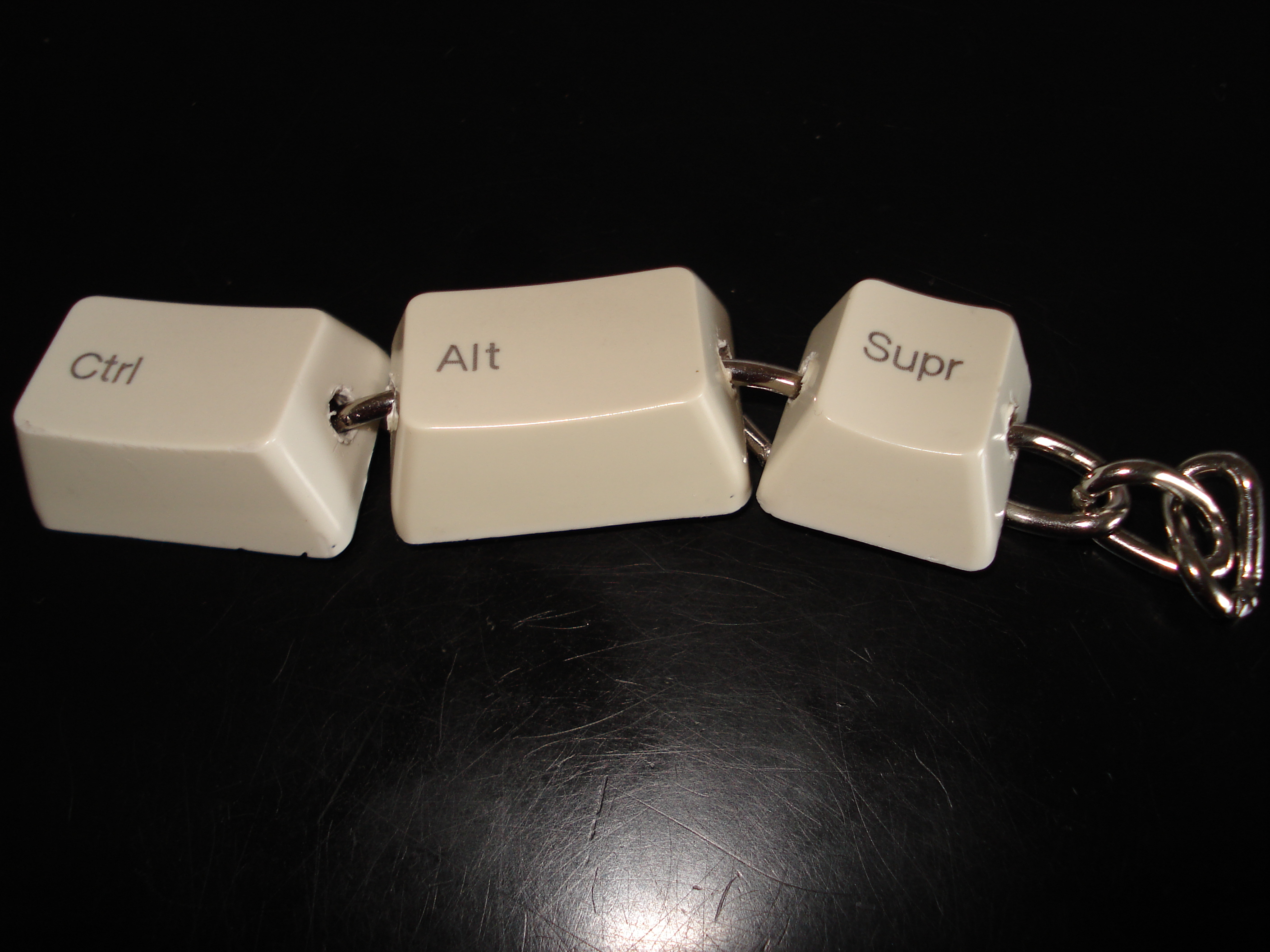 Geek Keychain : 3 Steps - Instructables
