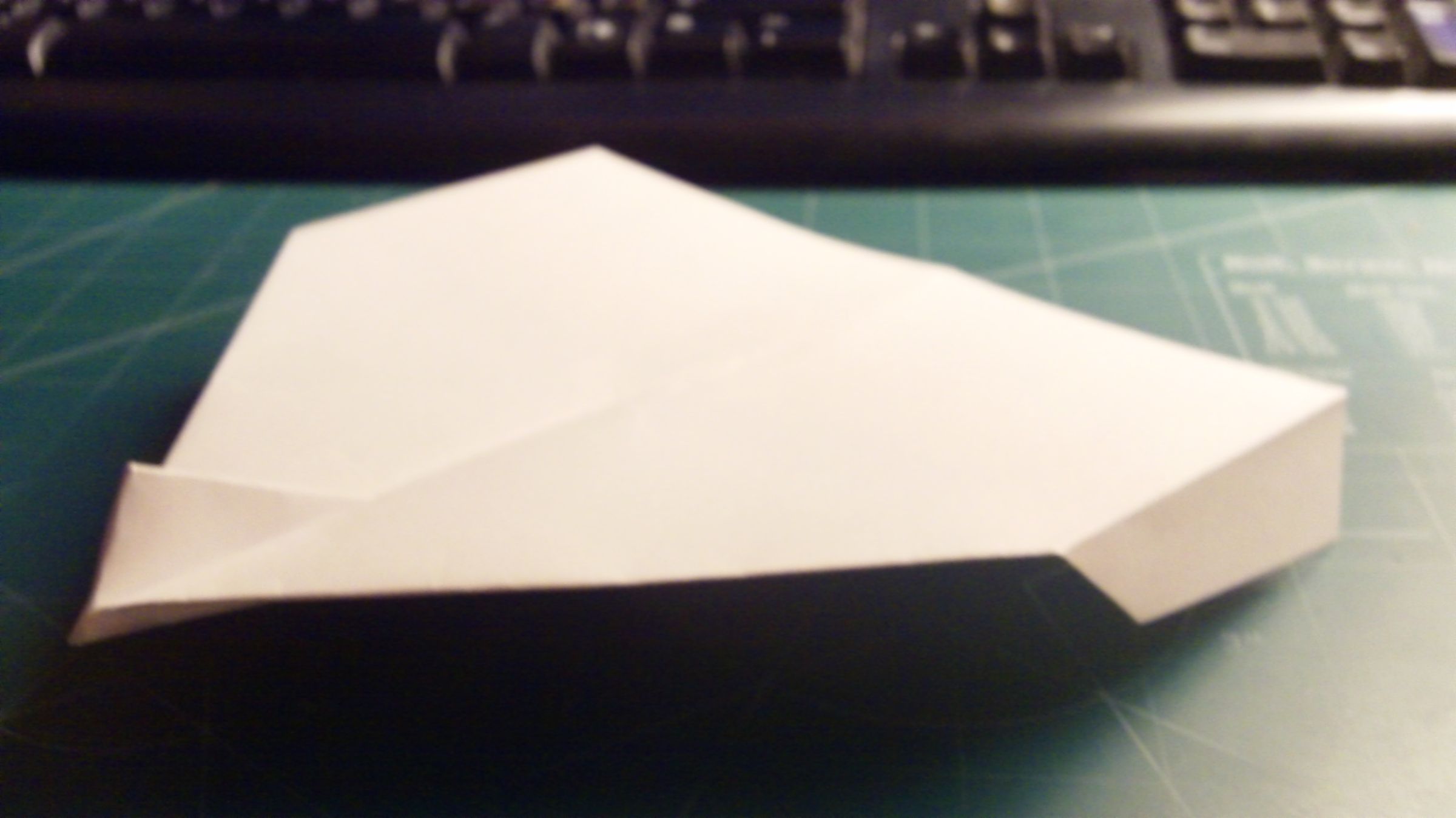 How to Make the Shooting Star Paper Airplane : 8 Steps - Instructables