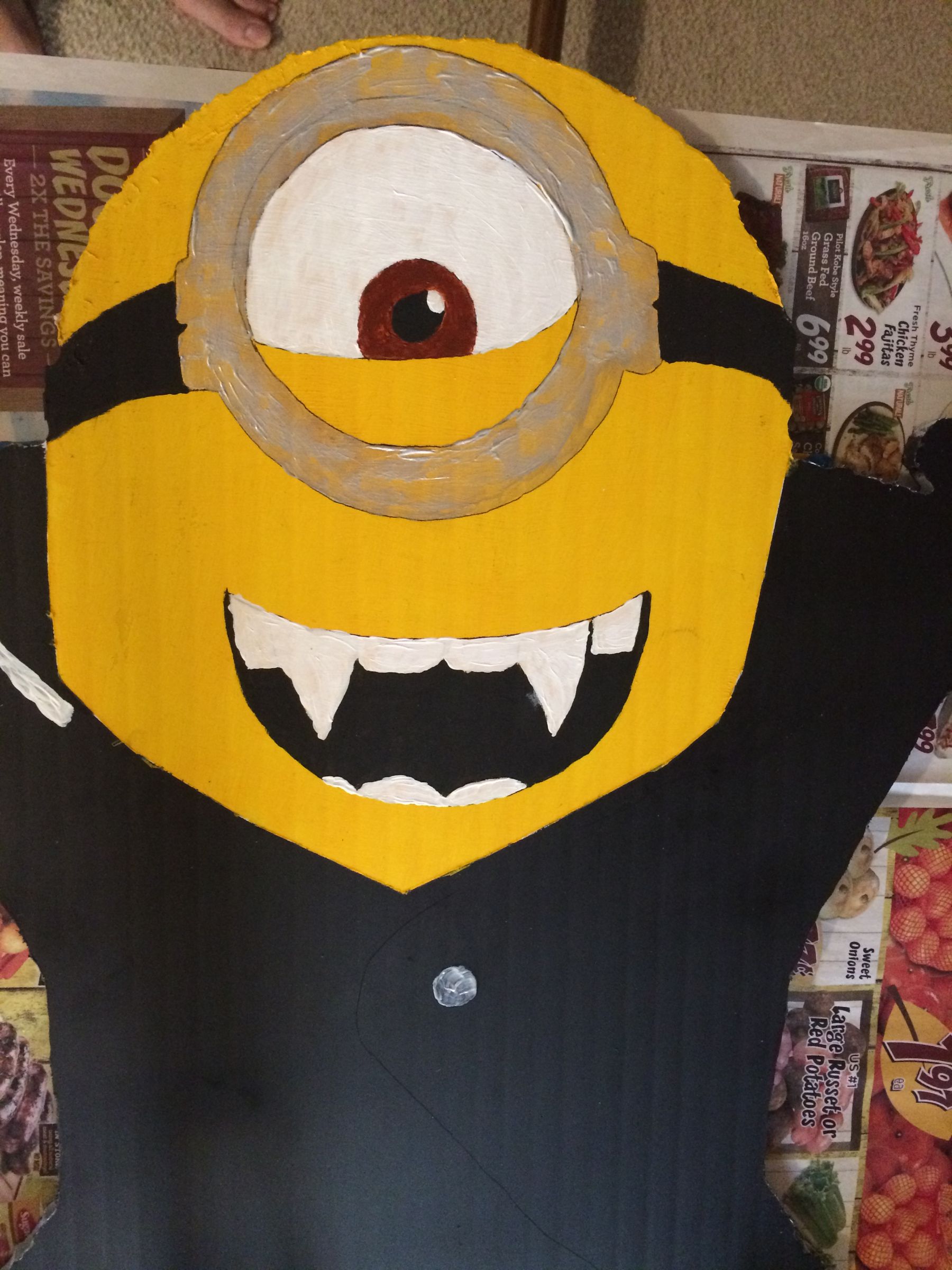 Corrugated Plastic Holiday Standee : 10 Steps (with Pictures ...