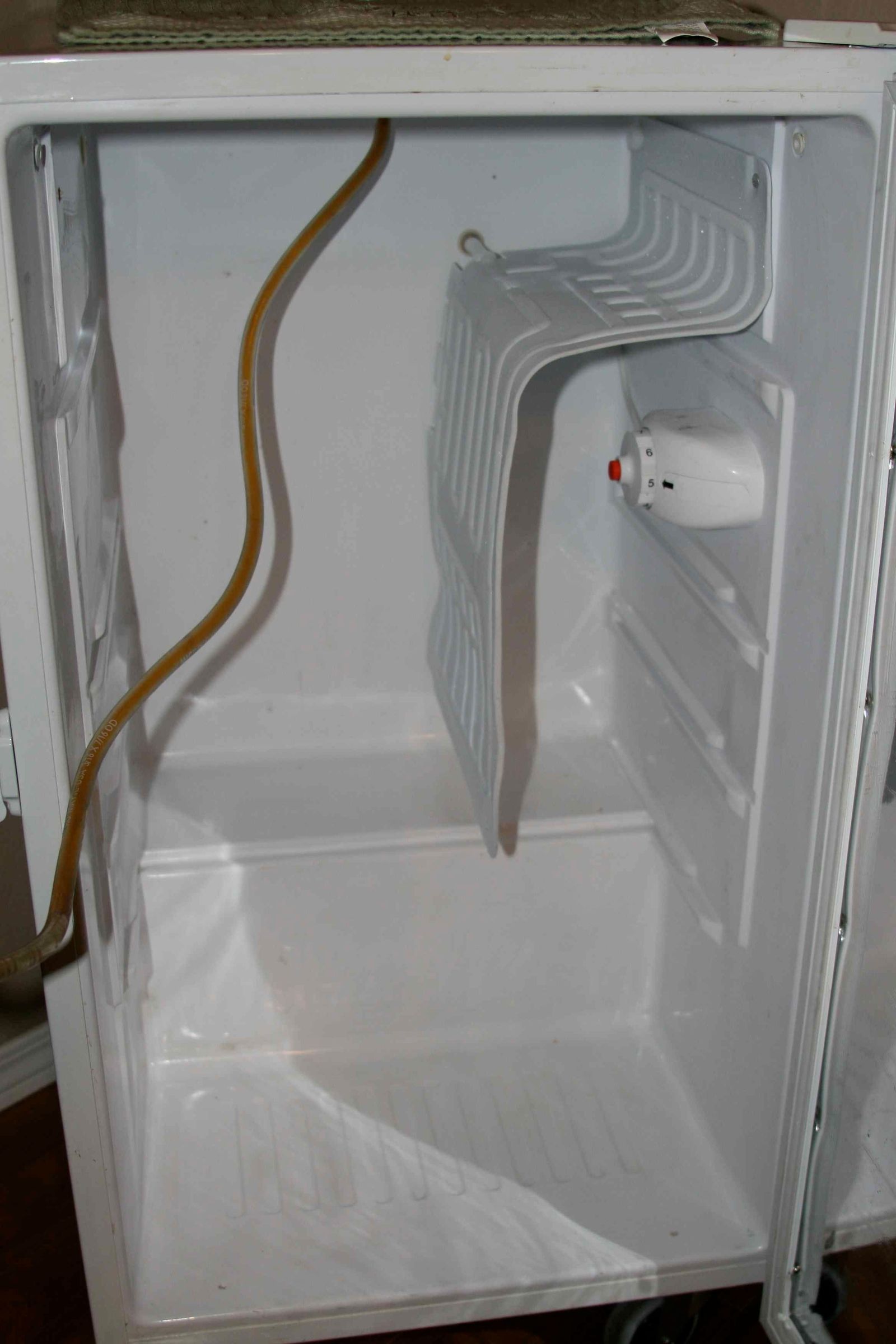 Build Your Own Single or Dual Tap Kegerator for Home Brew Kegs : 12 ...