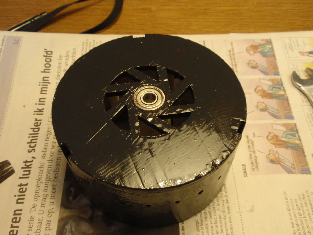 A Fully 3D Printable GlaDOS Robotic Ceiling Arm Lamp : 11 Steps (with ...