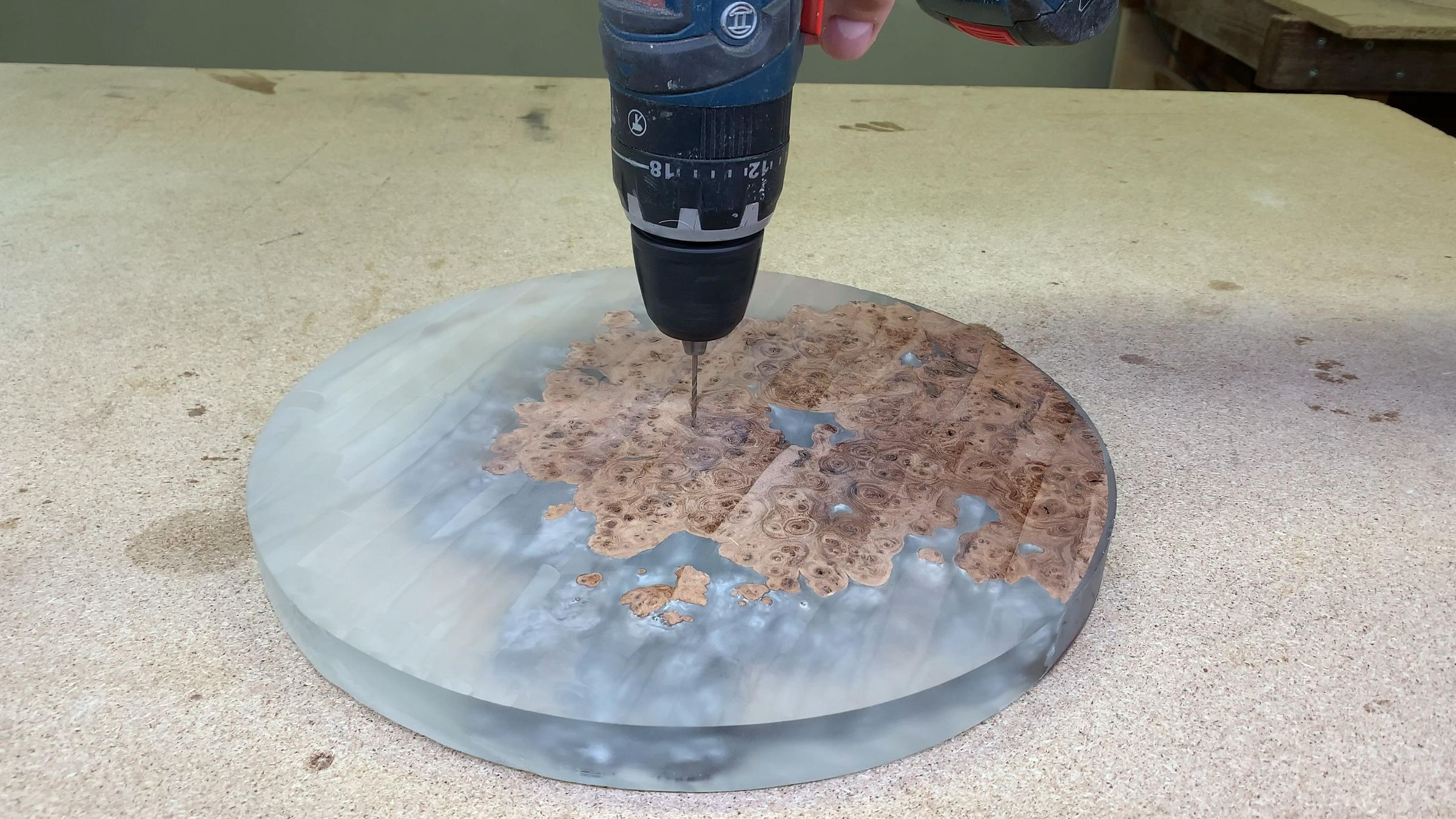 Frosted Epoxy Resin Clock : 20 Steps (with Pictures) - Instructables