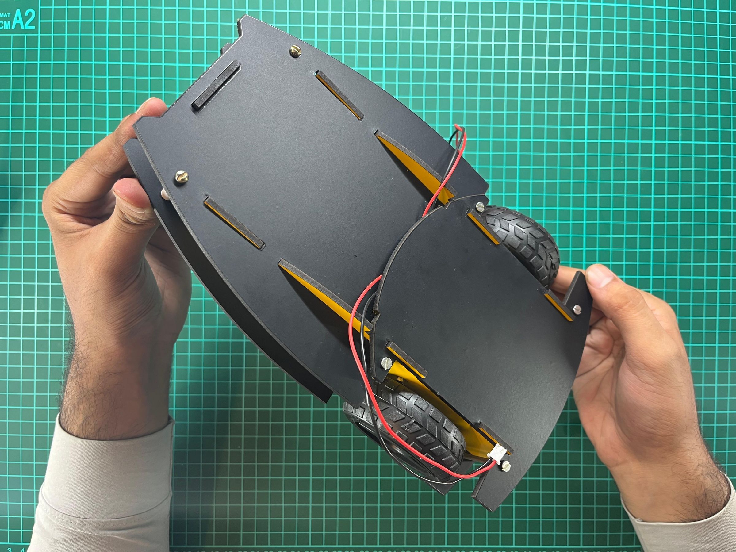 Obstacle Avoiding Robot Car Using Arduino : 12 Steps - Instructables