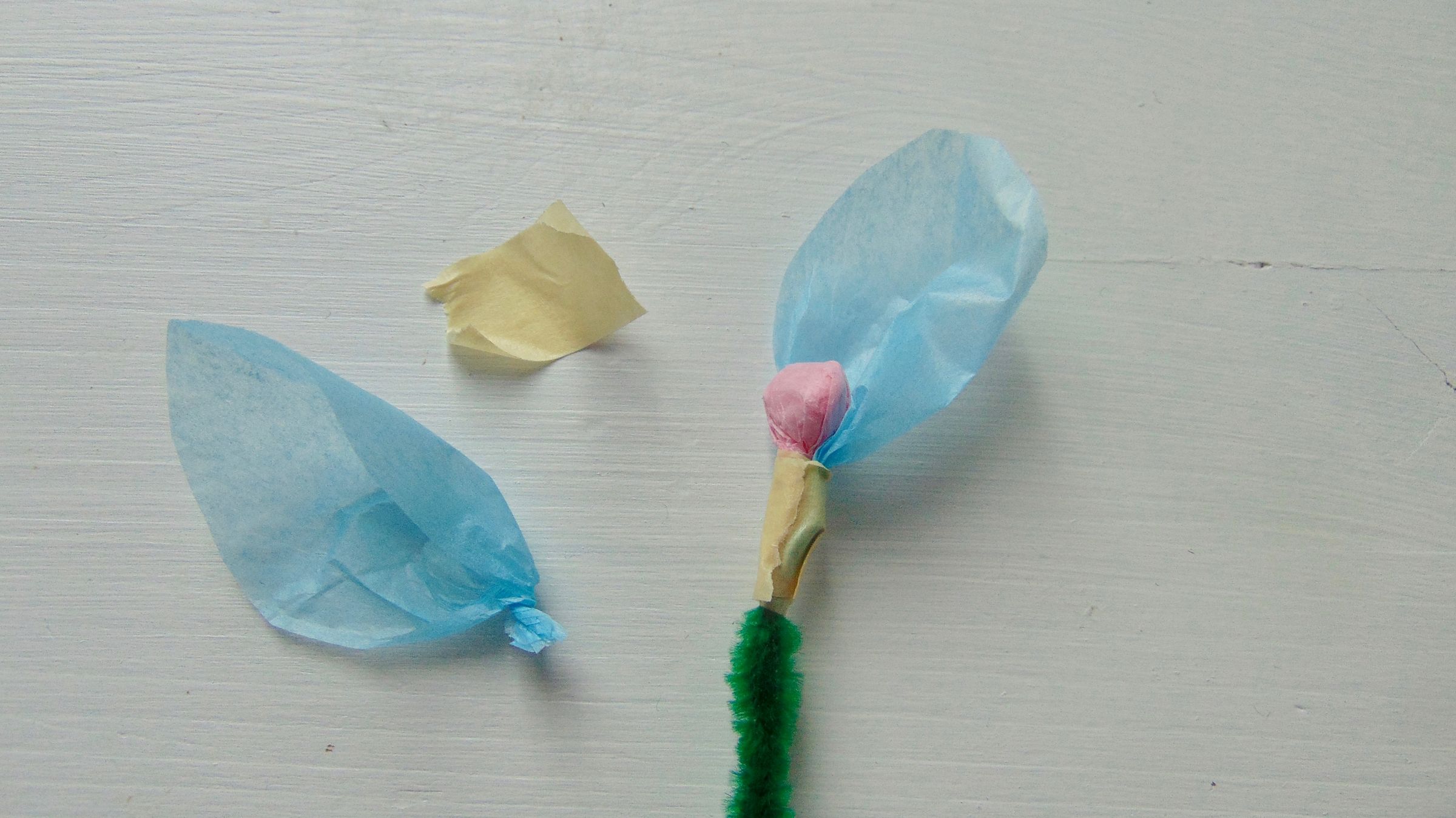 Easy Tissue Paper Flower Pen : 6 Steps (with Pictures) - Instructables