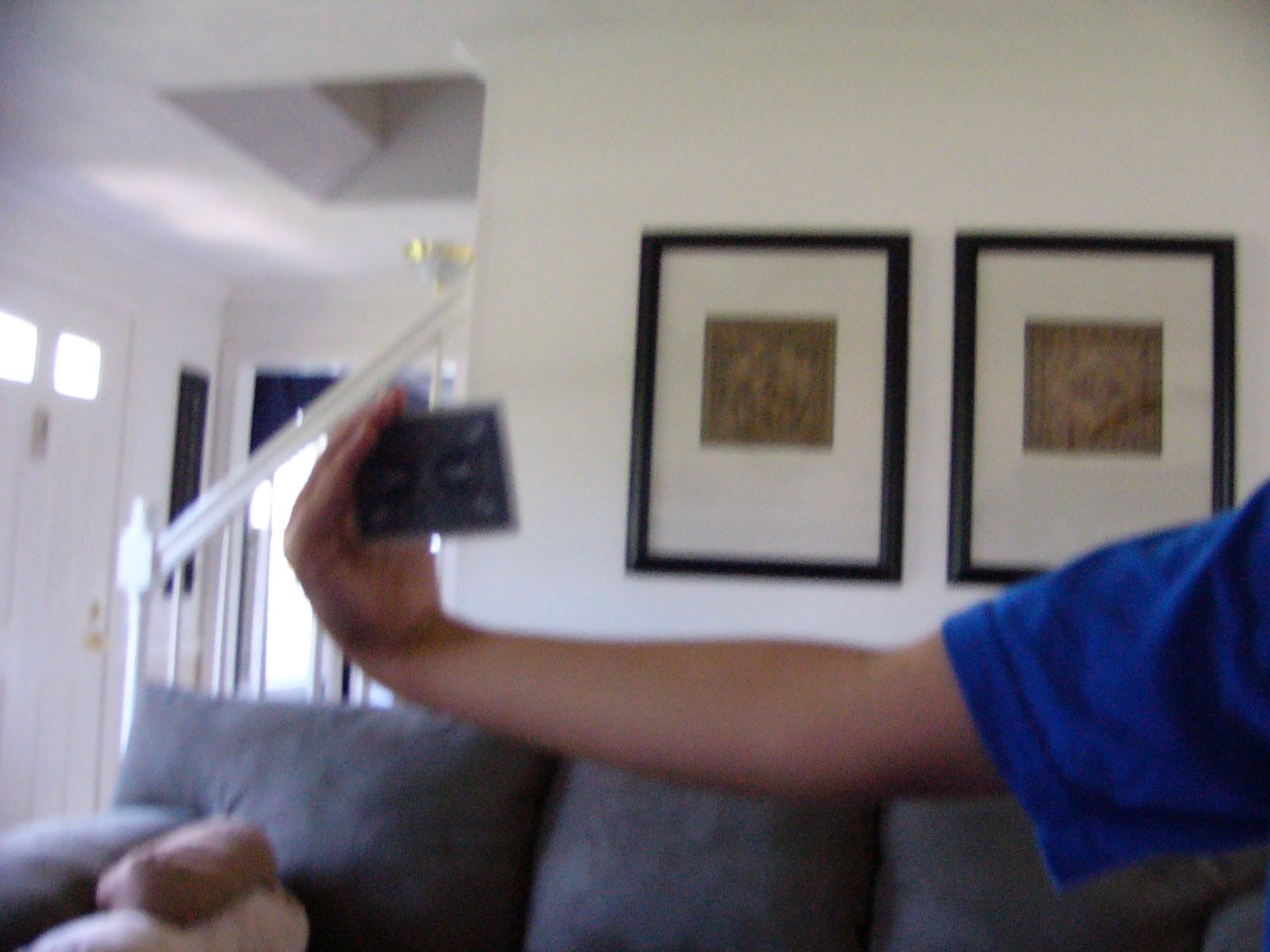 How to Card Throw : 4 Steps - Instructables