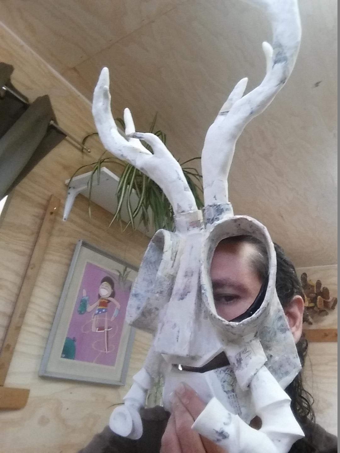 Buck Grasshopper Mask : 9 Steps (with Pictures) - Instructables