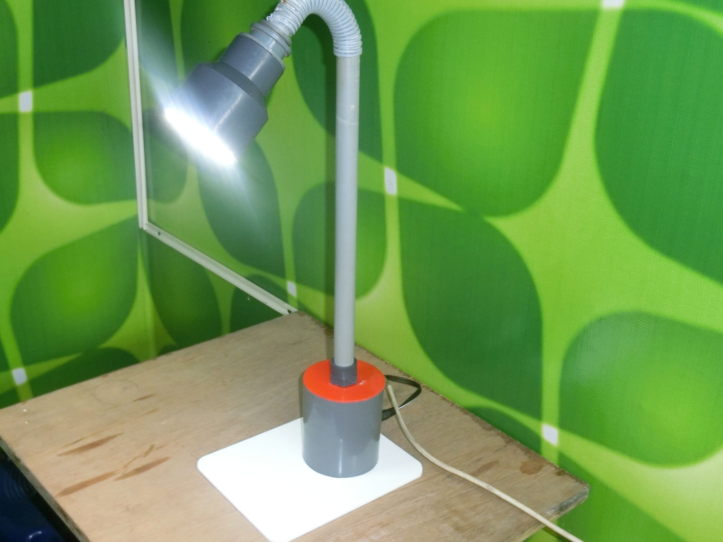 LED Table Lamp Using PVC : 6 Steps - Instructables