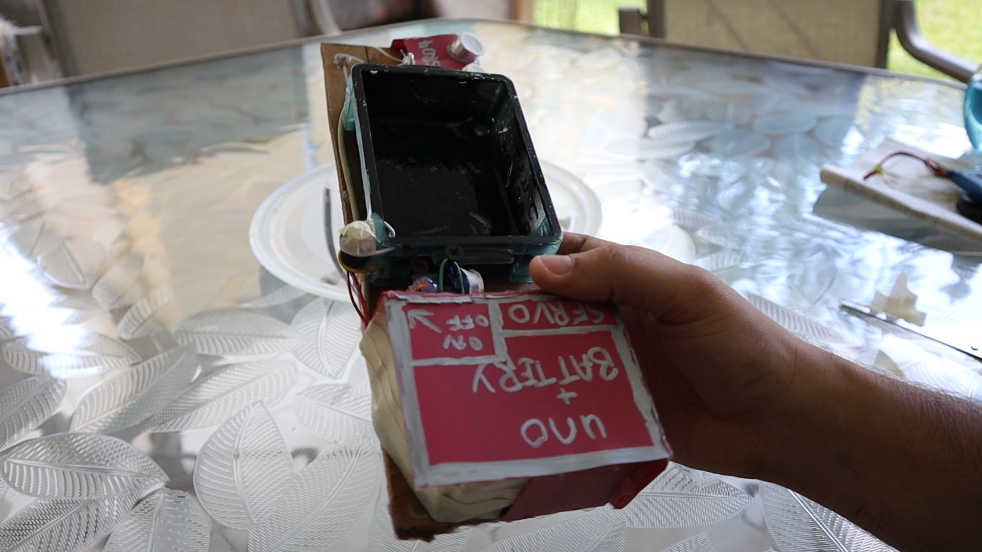 DIY Easy Non-Contact Automatic Hand Sanitizer Dispenser or Automatic ...