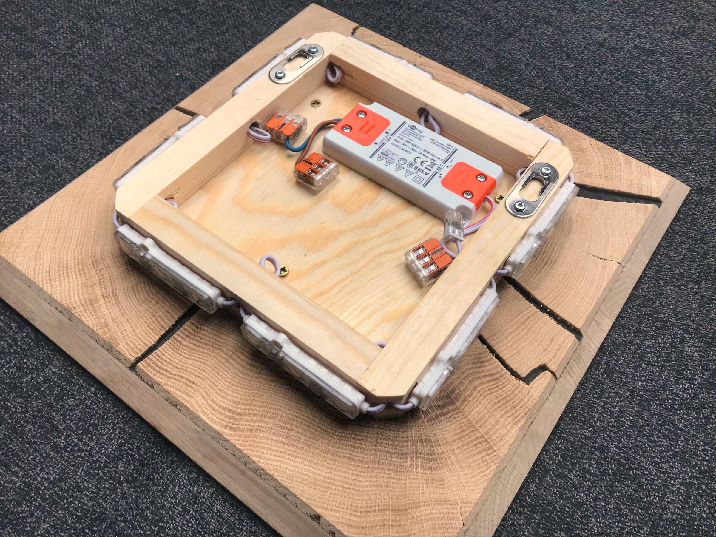 DIY Wood Wall Light - Wall Lamp With End Grain Element : 9 Steps (with ...