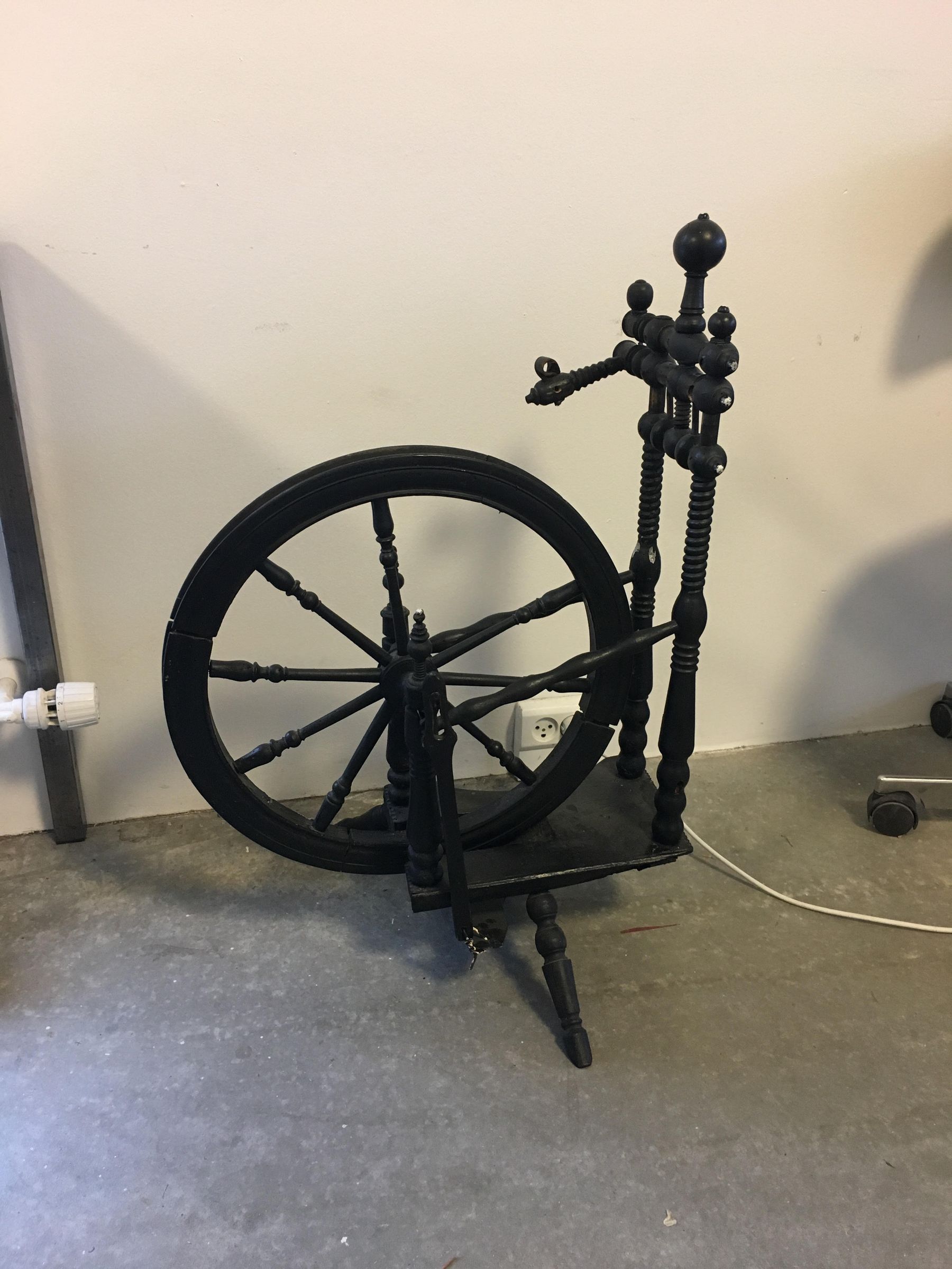 Spinning Wheel : 5 Steps - Instructables