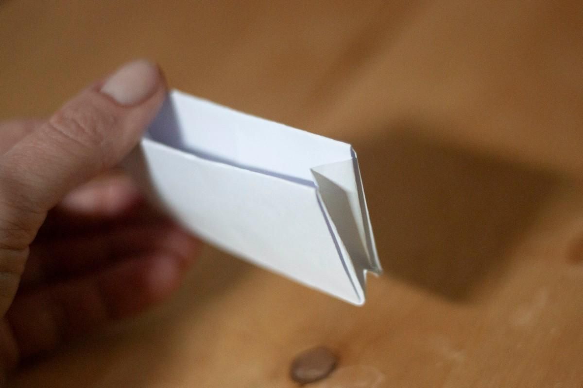 Miniature Paper Handbag : 4 Steps (with Pictures) - Instructables
