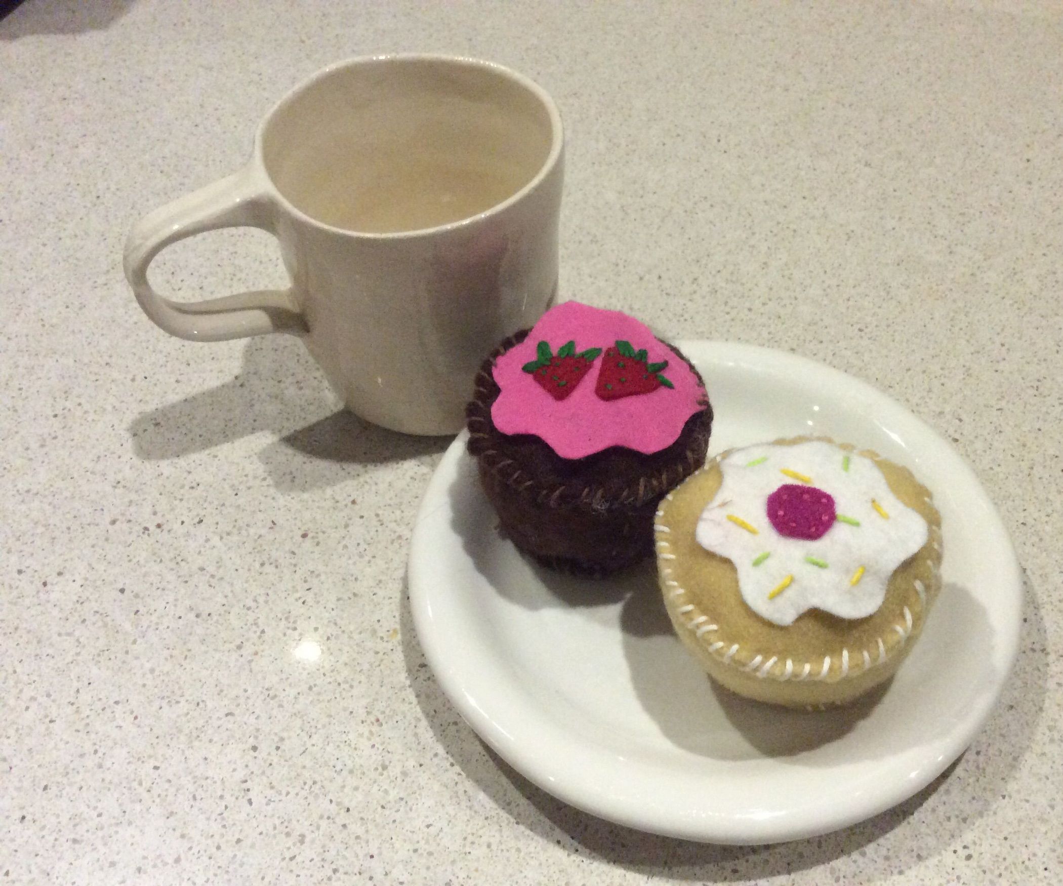 How to Make Cupcake Pincushions : 9 Steps (with Pictures) - Instructables
