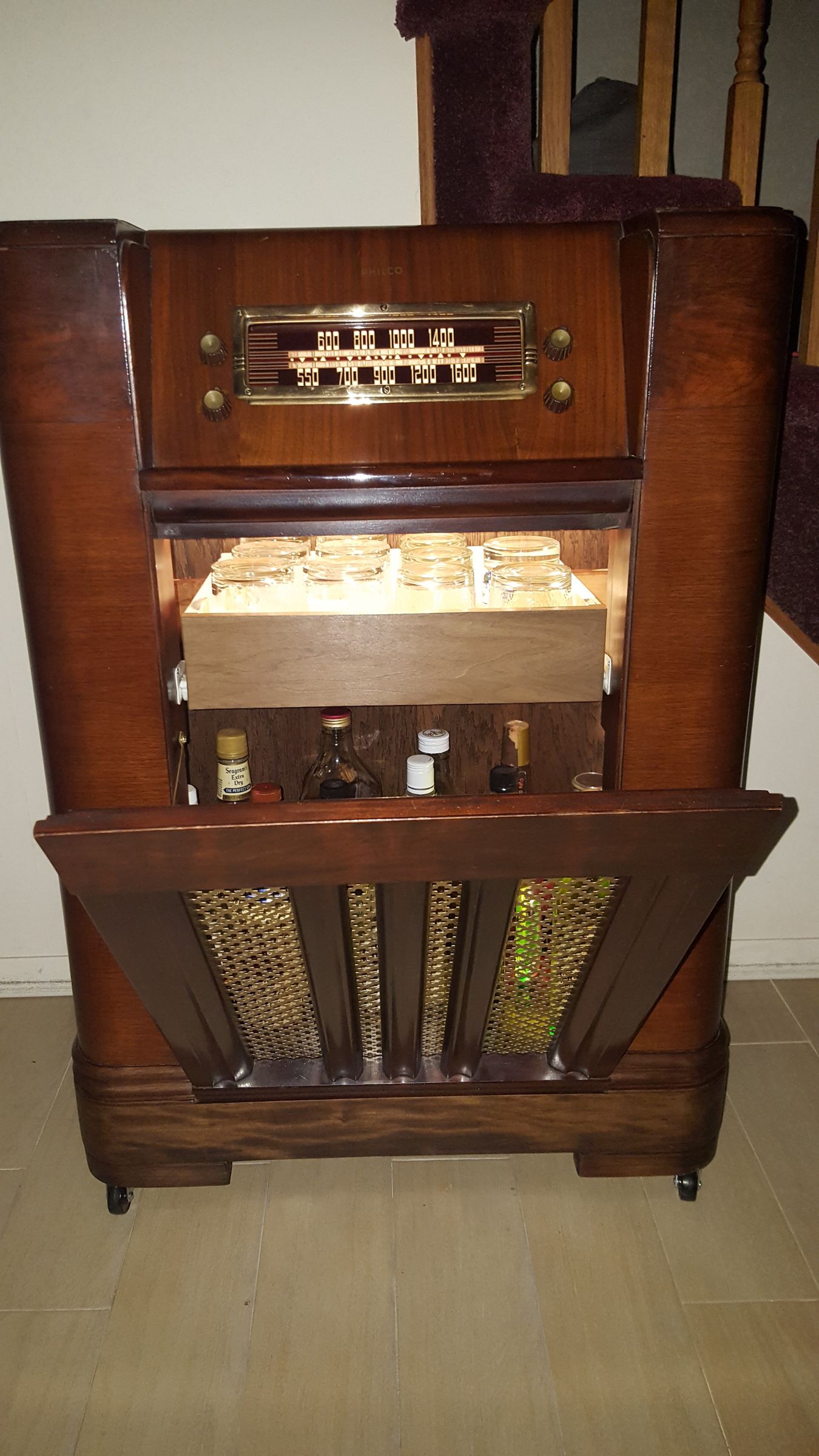 1948 Philco Radio / Phono Liquor Cabinet : 4 Steps (with Pictures ...