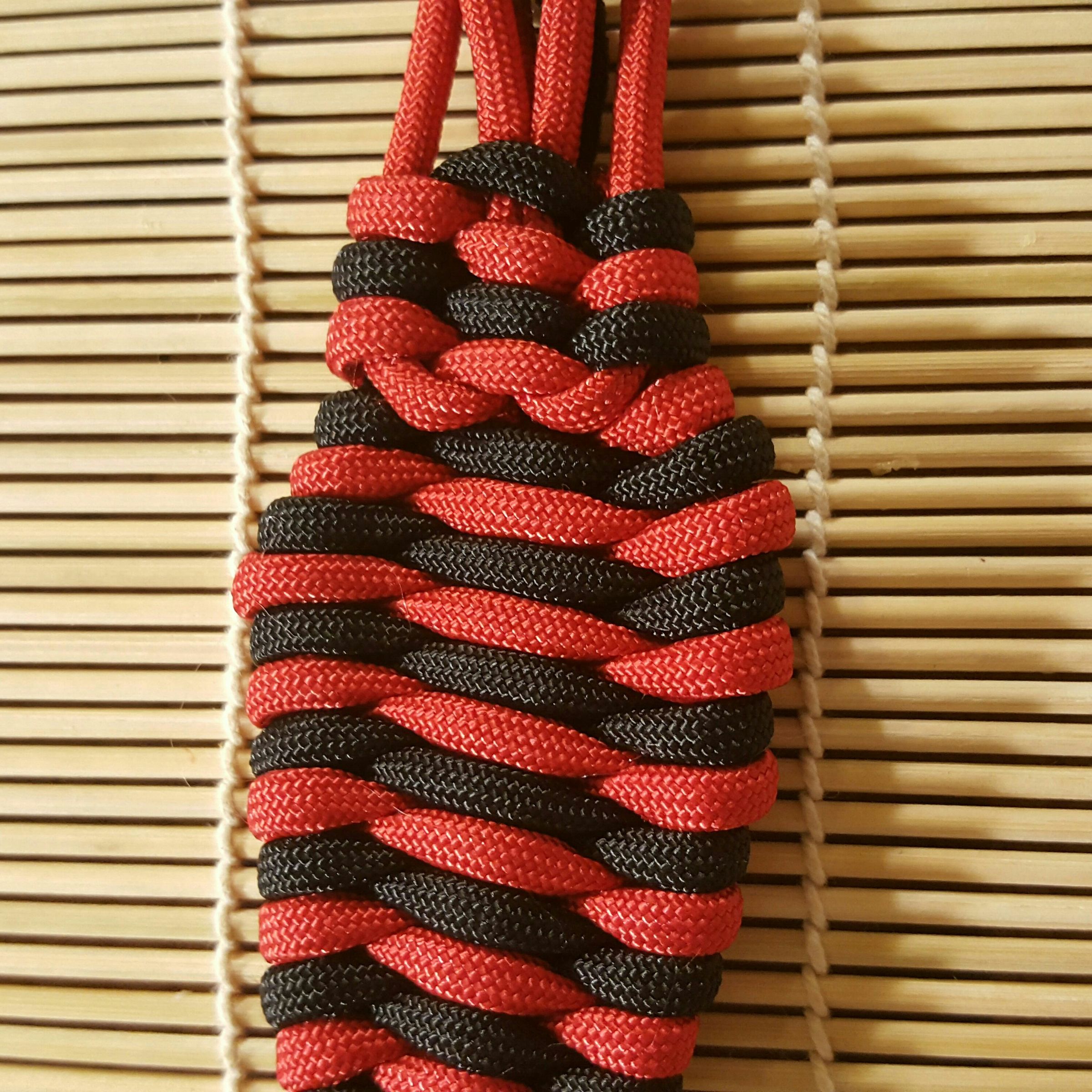 Paracord Snake : 10 Steps (with Pictures) - Instructables