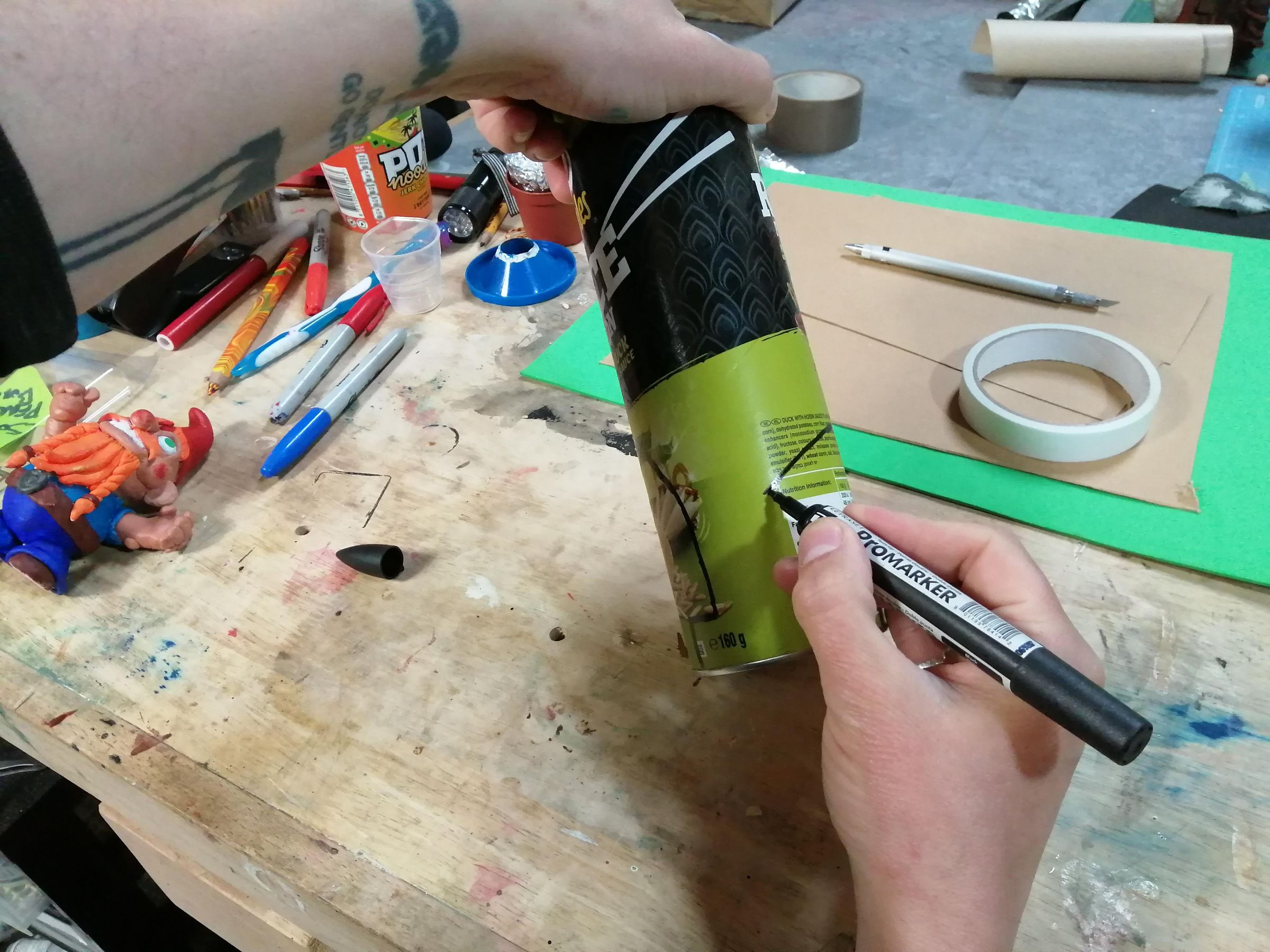 Pringles Tube Dice Tower : 9 Steps (with Pictures) - Instructables