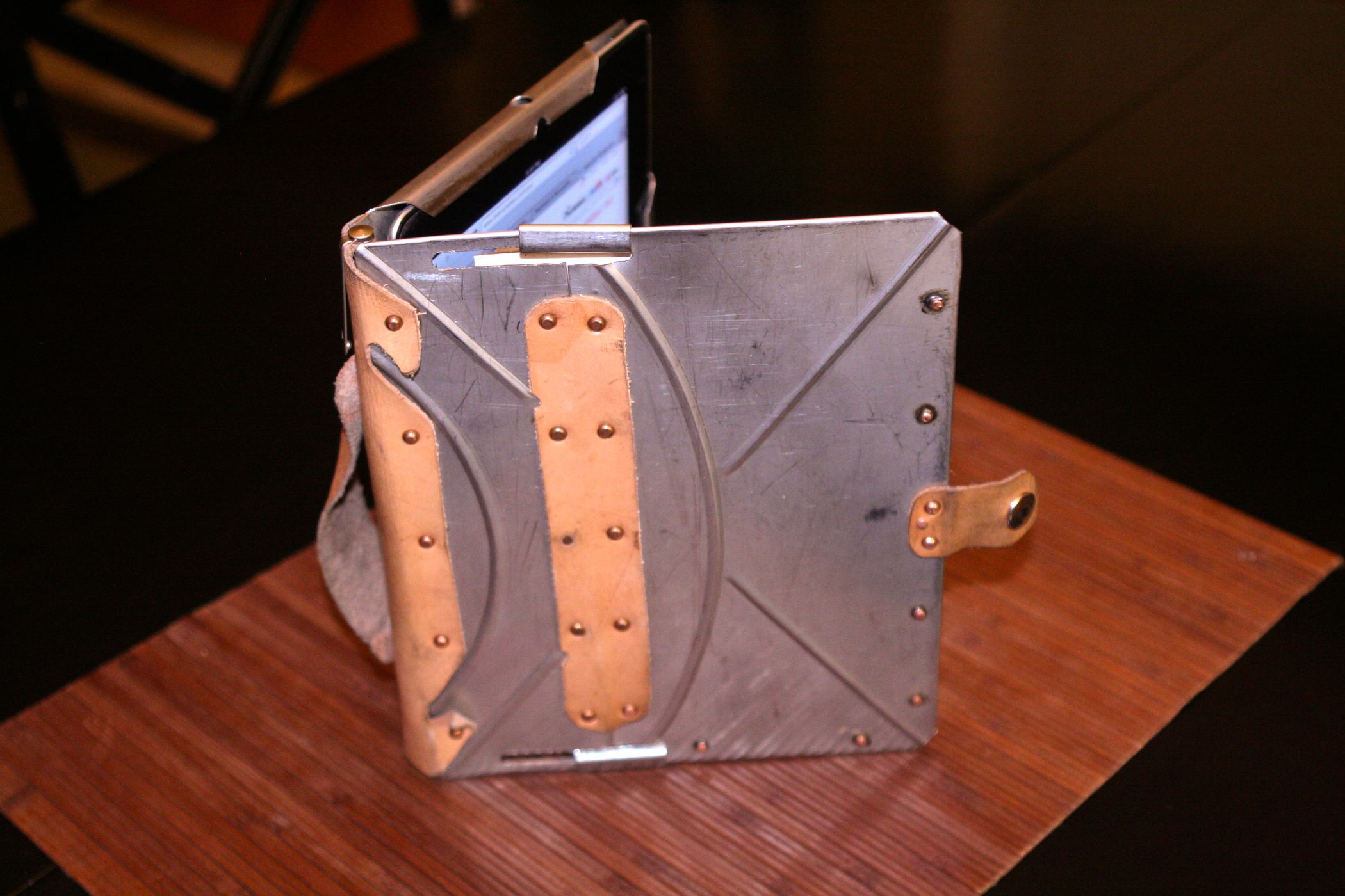 Zombie Apocalypse Proof Ipad Case? : 6 Steps (with Pictures ...
