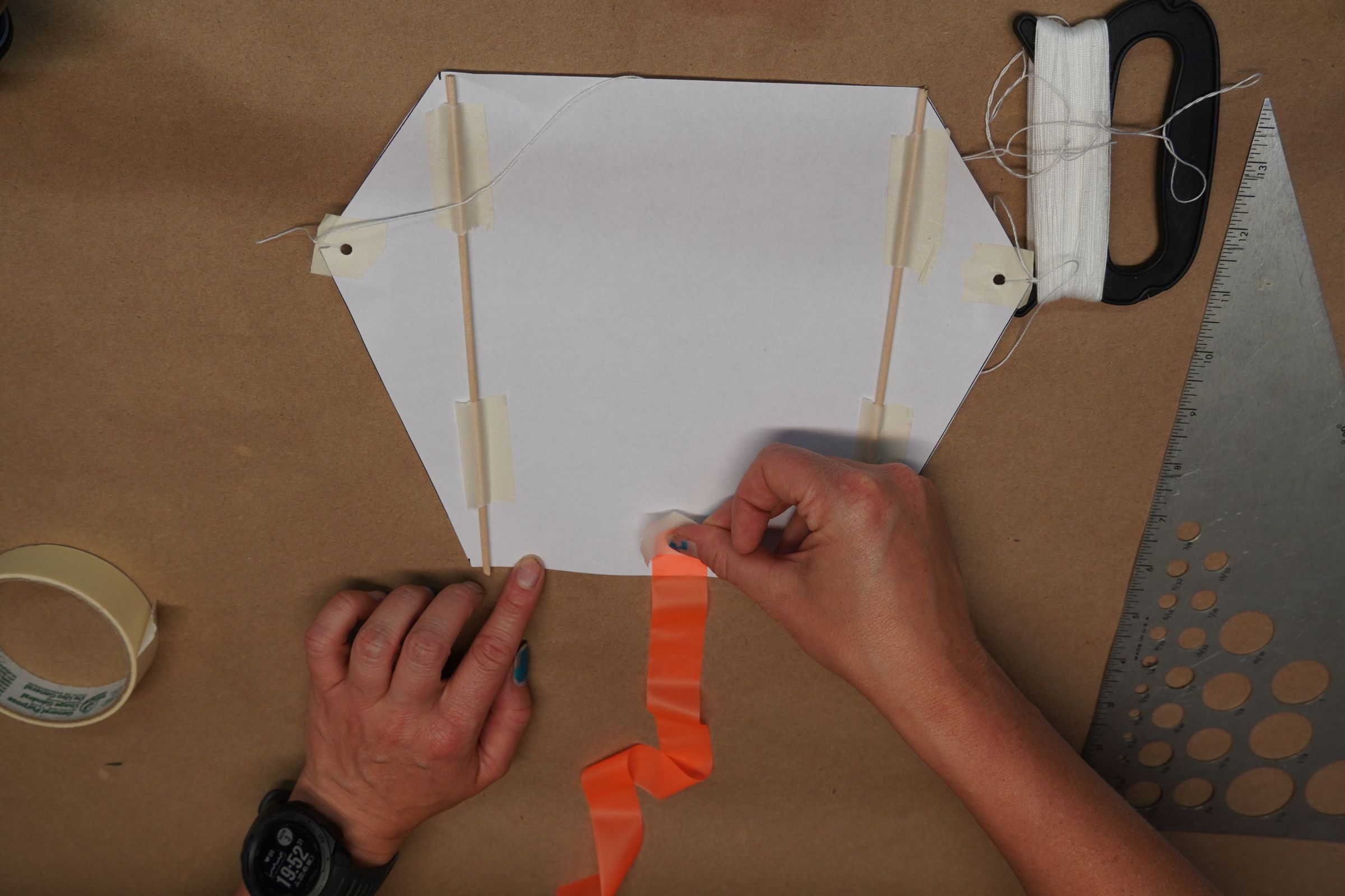 Simple Sled Kite : 9 Steps (with Pictures) - Instructables