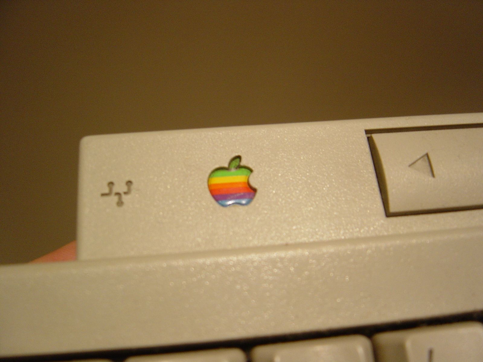 Apple Retro Pendrive : 6 Steps (with Pictures) - Instructables