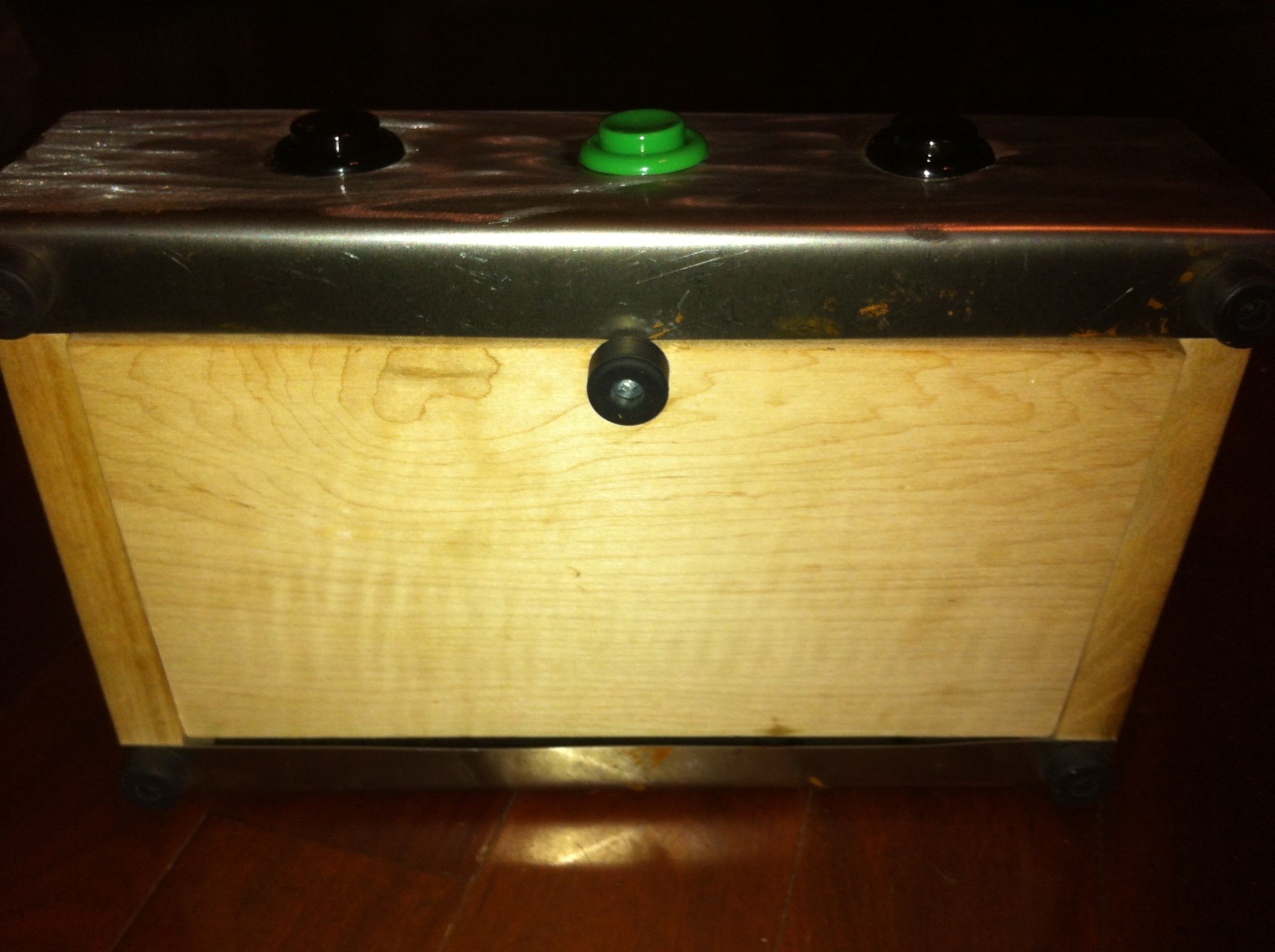 Rocksmith Control Pedal (Stompbox Style Controller) for XBox 360 : 9 ...