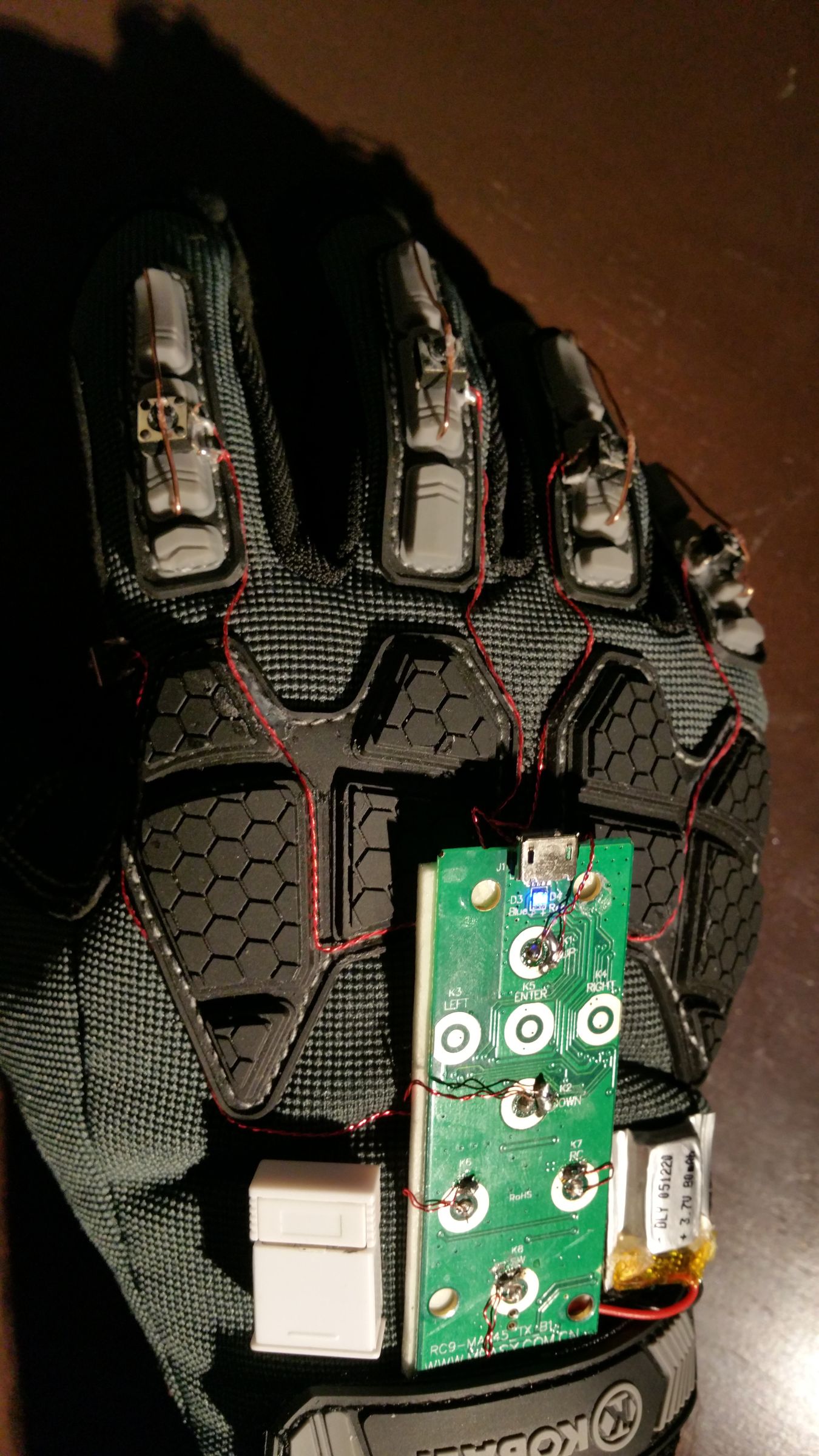 DIY Data Glove V2 : 8 Steps - Instructables