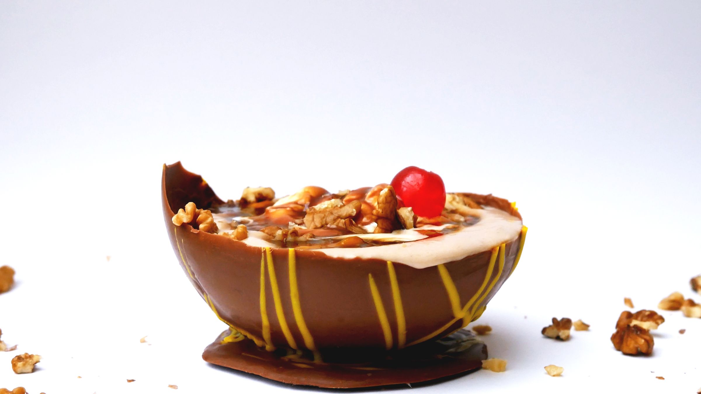 BANOFFEE BANANA SPLIT PUDDING IN CHOCOLATE BALLOON BOWLS : 5 Steps ...