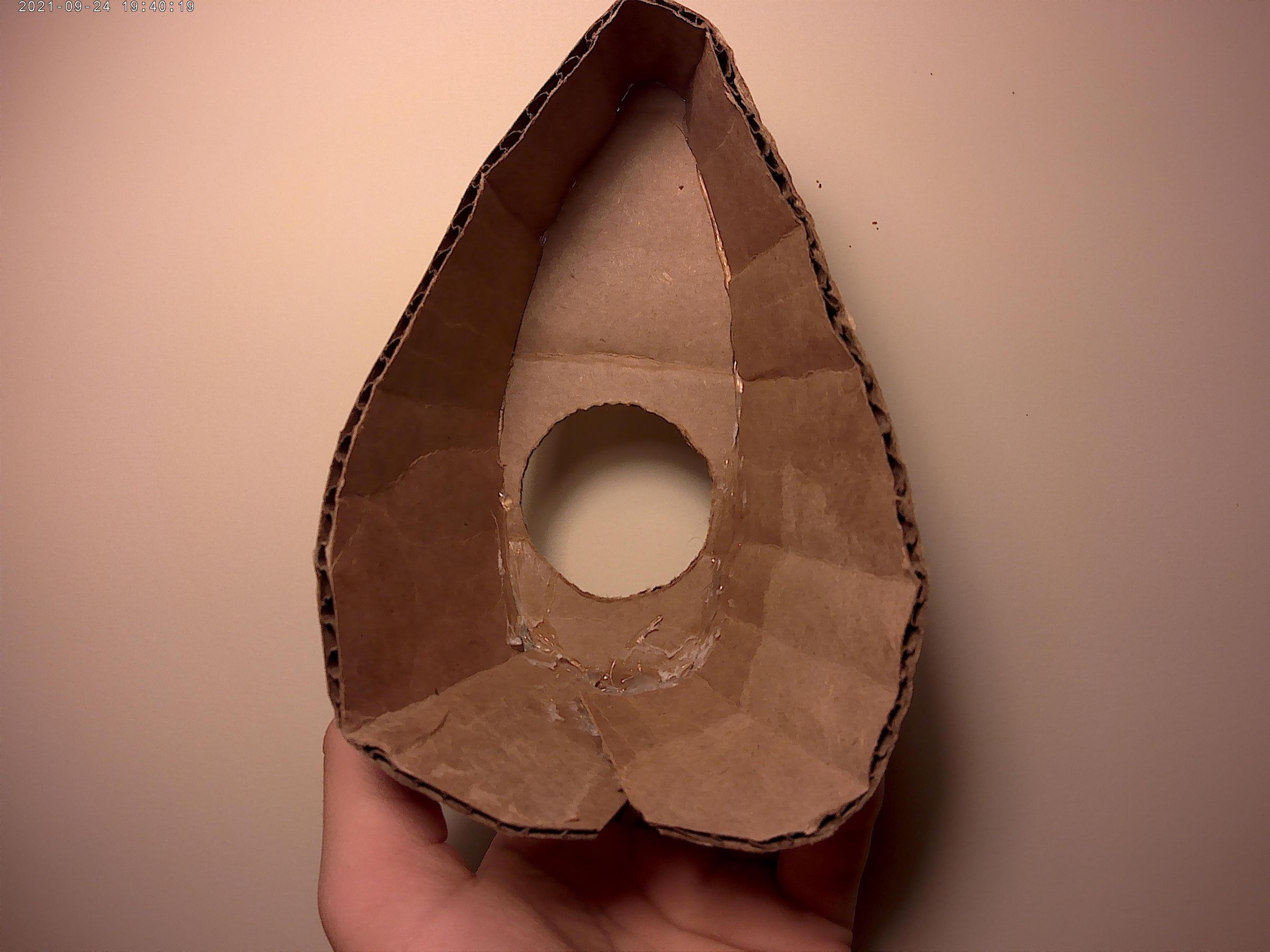 Cardboard Gas Mask : 7 Steps (with Pictures) - Instructables