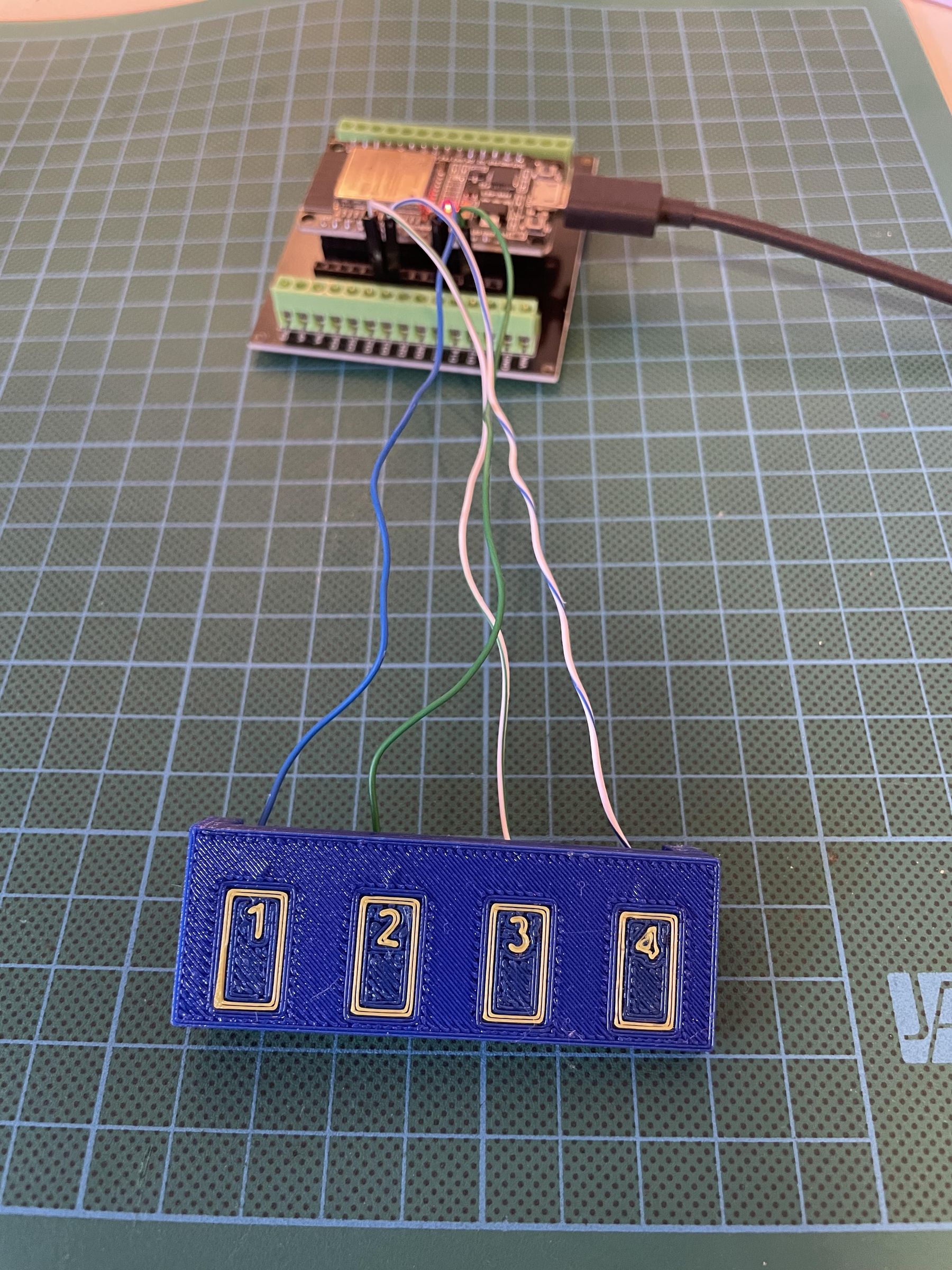 DIY Hidden Capacitive Touch Buttons in 3D Prints for ESP32 : 4 Steps ...