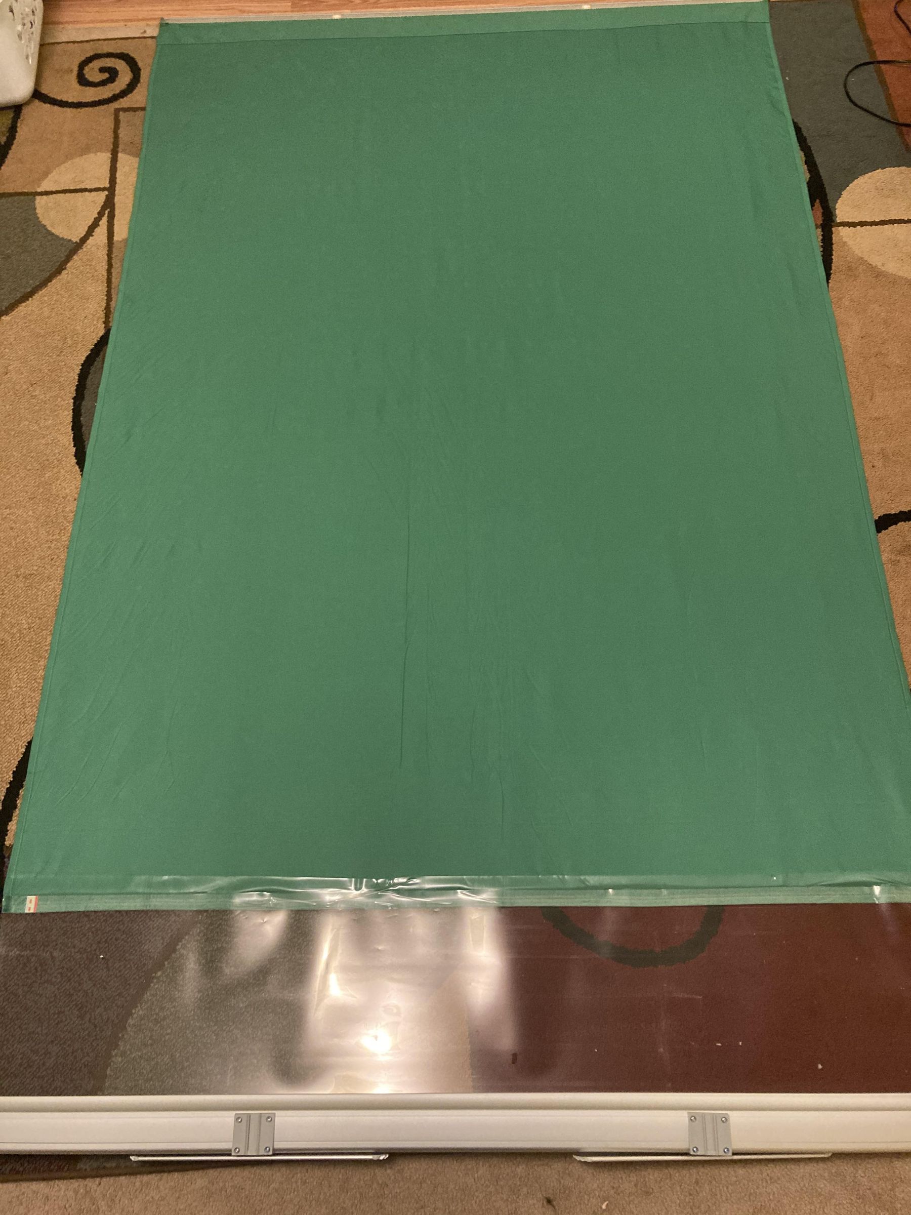 How to Create a Retractable Green Screen : 6 Steps (with Pictures ...