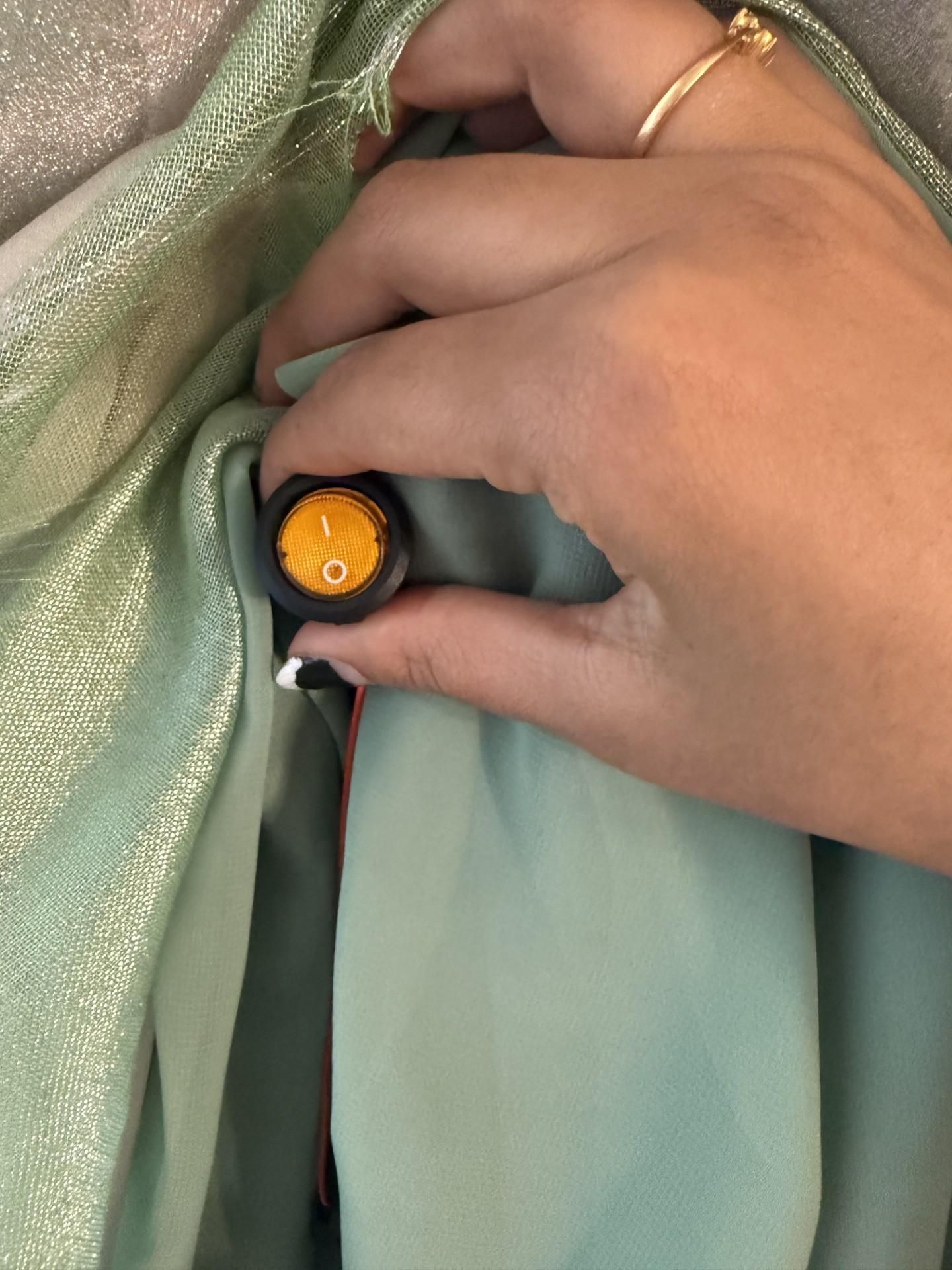 Woven Voices: an Interactive Wearable Technology Installation : 9 Steps ...