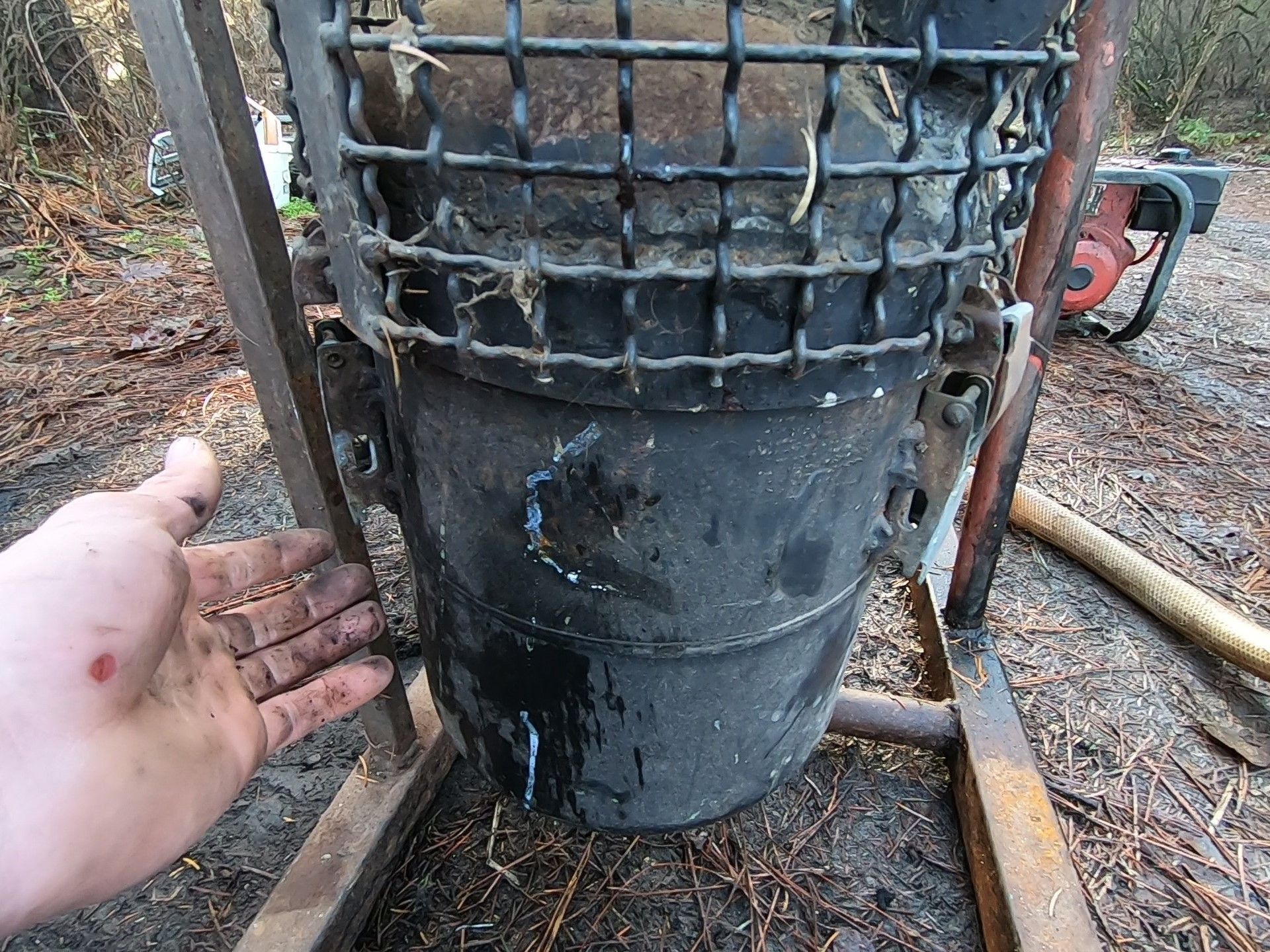 Using Wood to Fuel a Generator! (How to Build a Wood Gasifier W ...