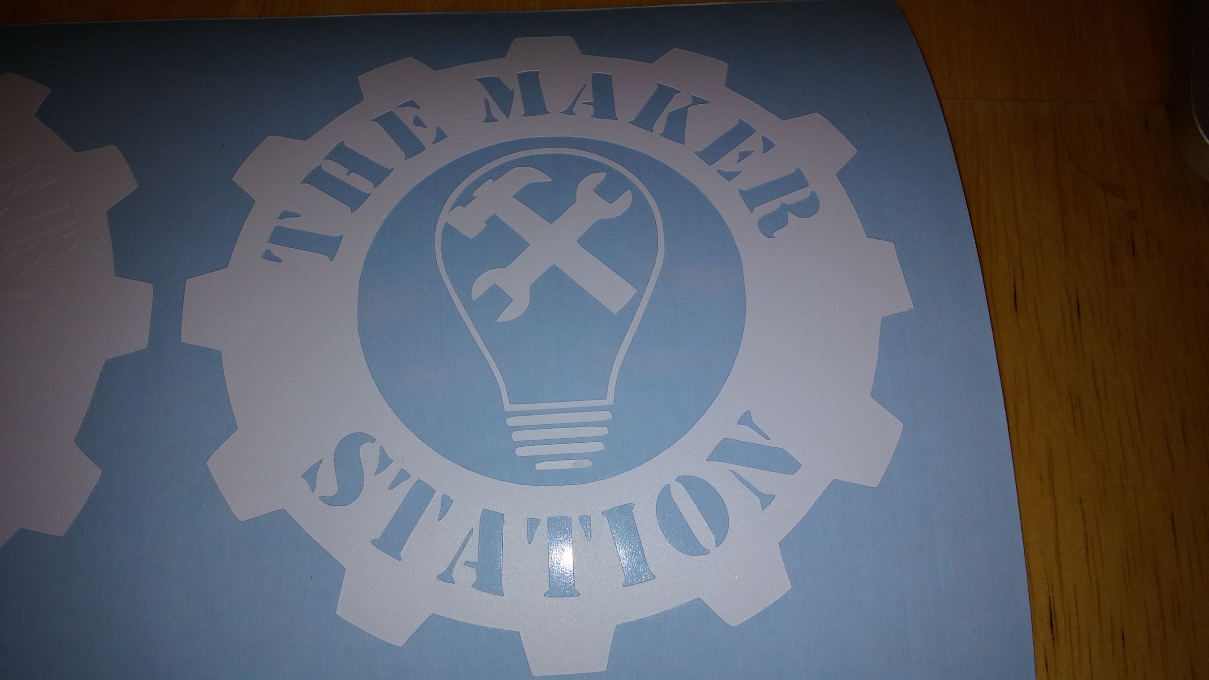 Custom Vinyl Window Decal : 7 Steps (with Pictures) - Instructables