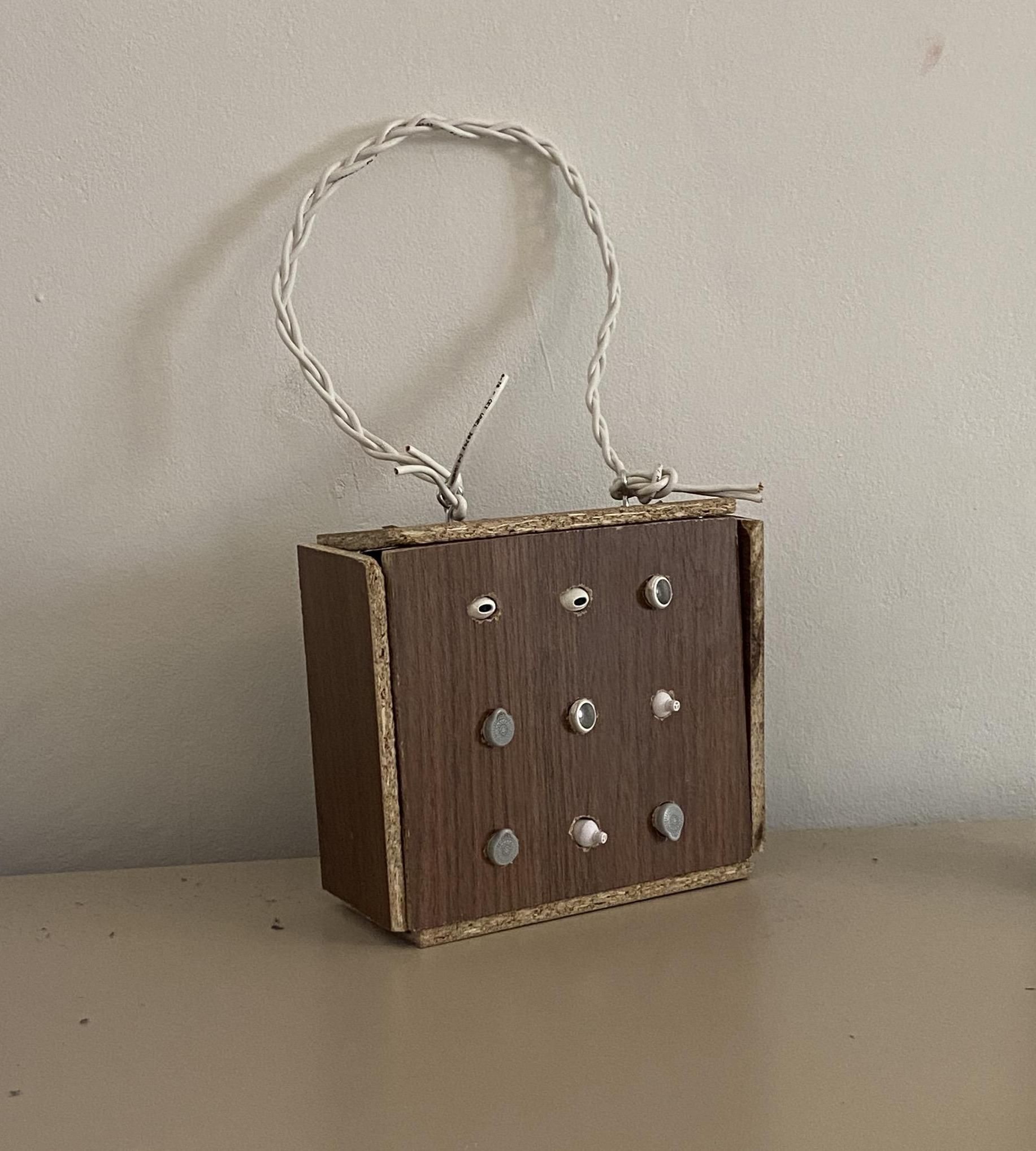 Speaker Bluetooth From Ear Phones : 5 Steps - Instructables