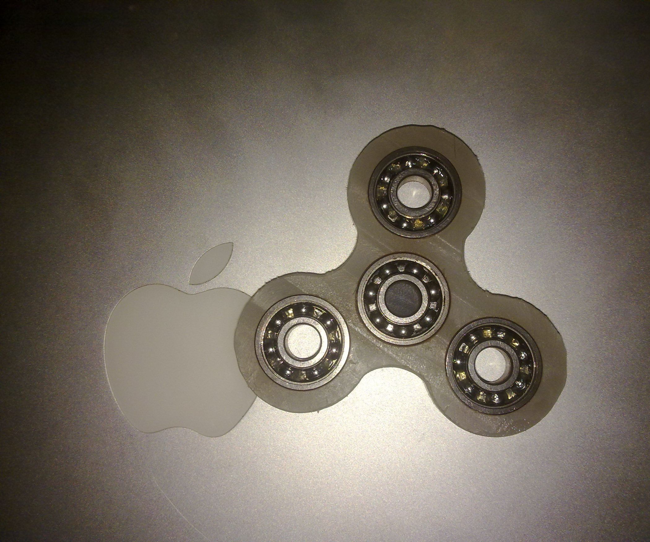 DIY Fidget Spinner From Cutting Boards / HDPE Plastic : 4 Steps (with ...