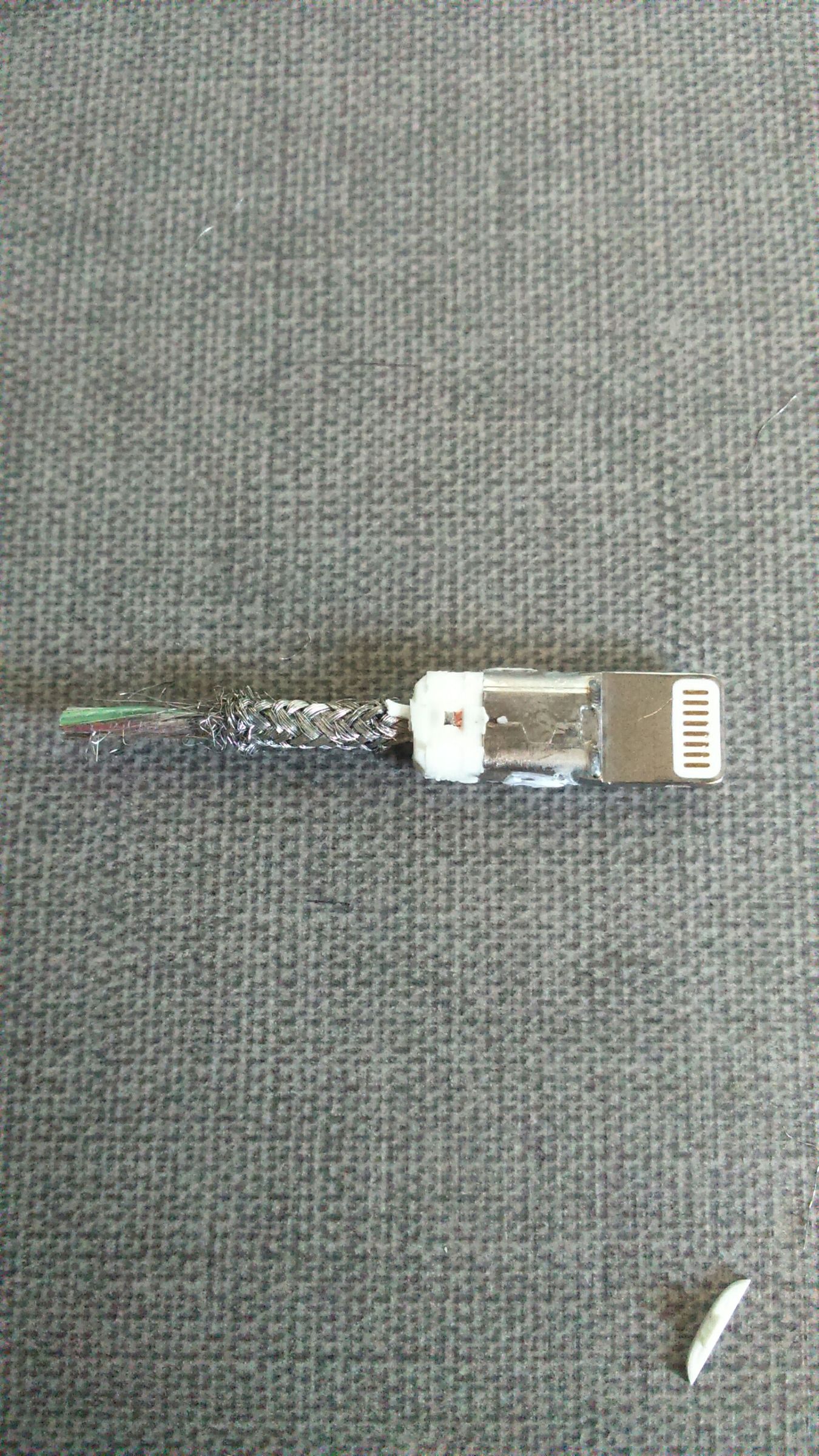 How to Fix the Cable Lightning Apple : 4 Steps (with Pictures ...