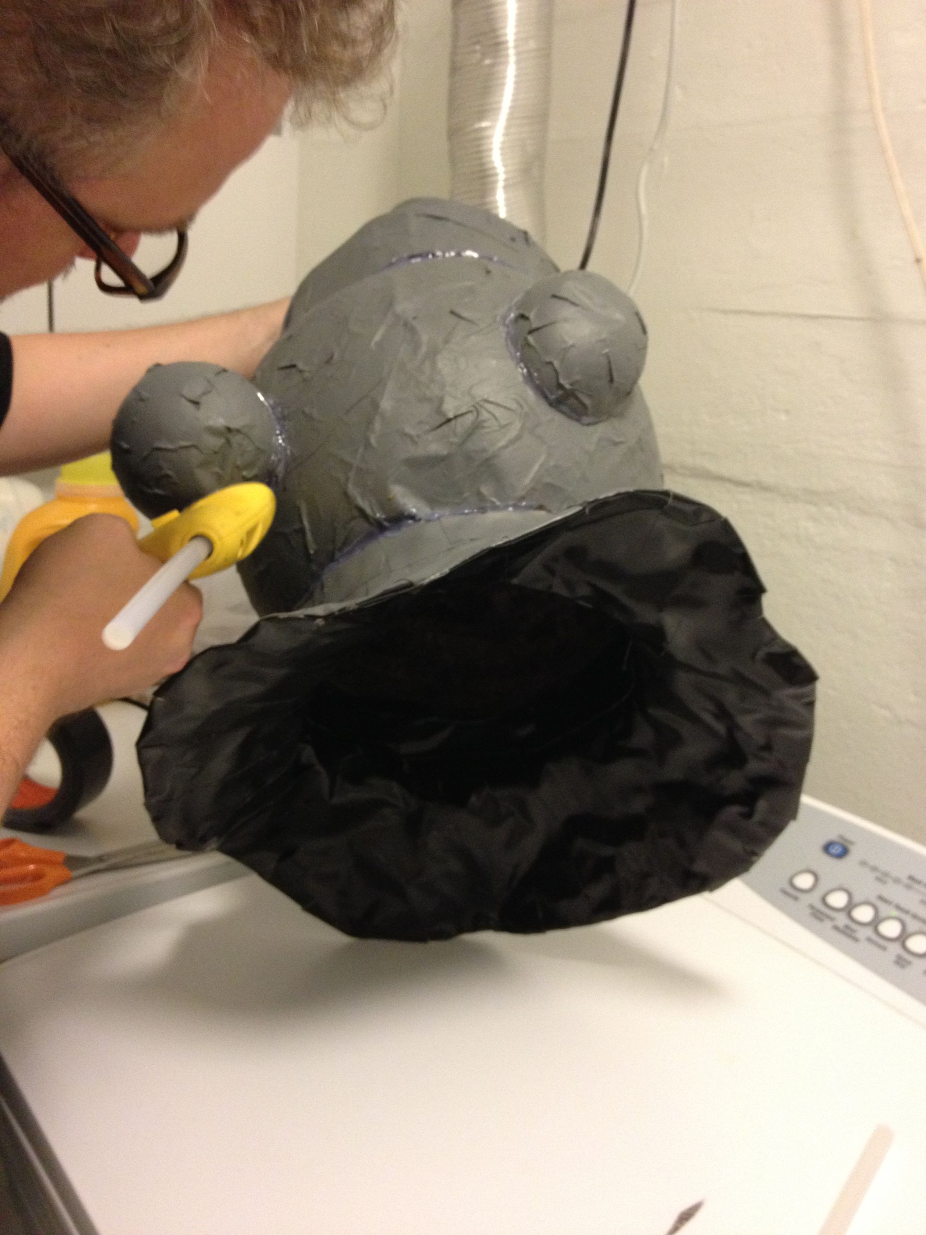 Pint-Sized Slasher Paper Mache Costume- Fallout 3 : 8 Steps - Instructables