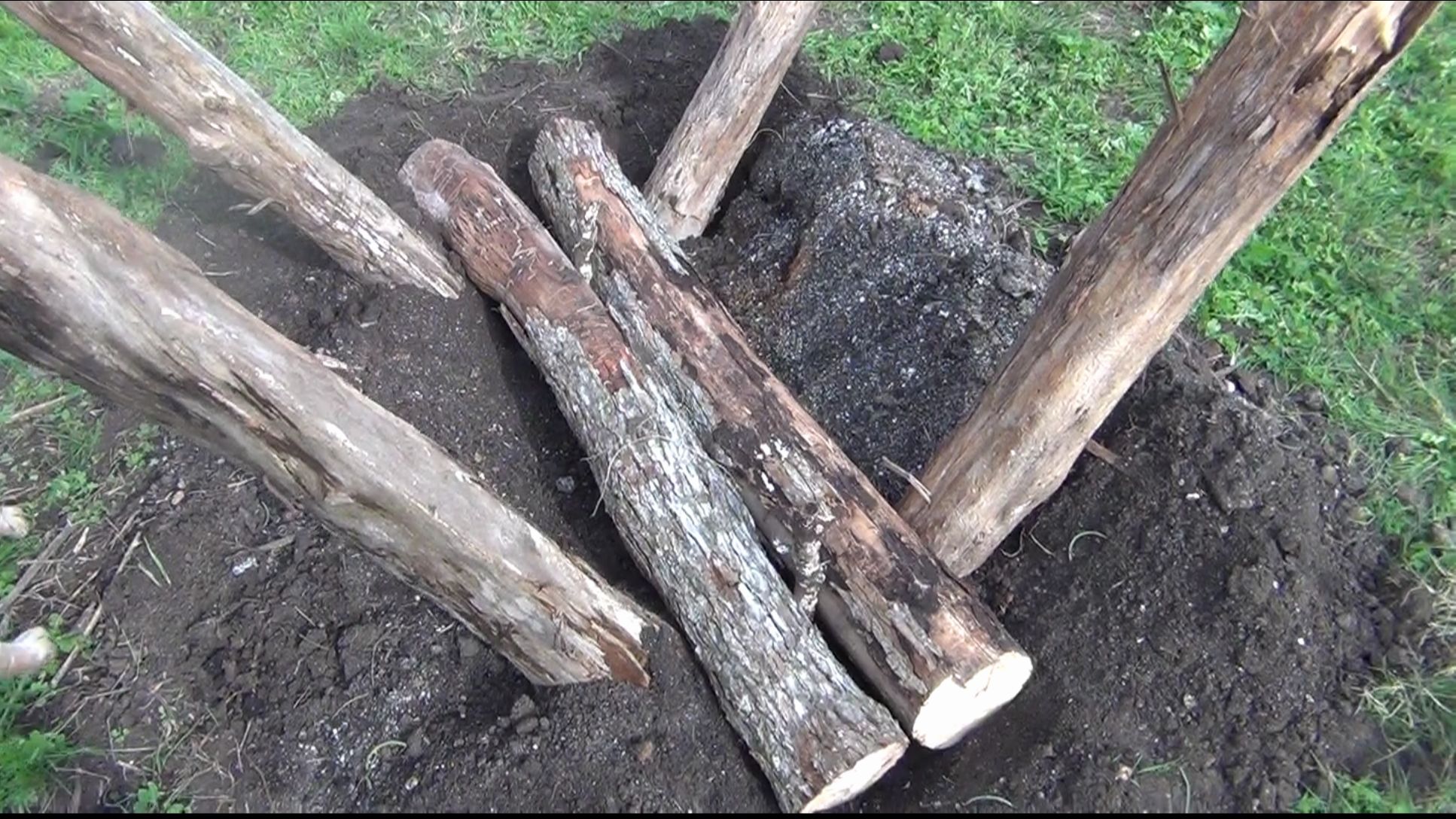 How to Build the Self Feeding Fire - All Night Fire : 11 Steps (with ...