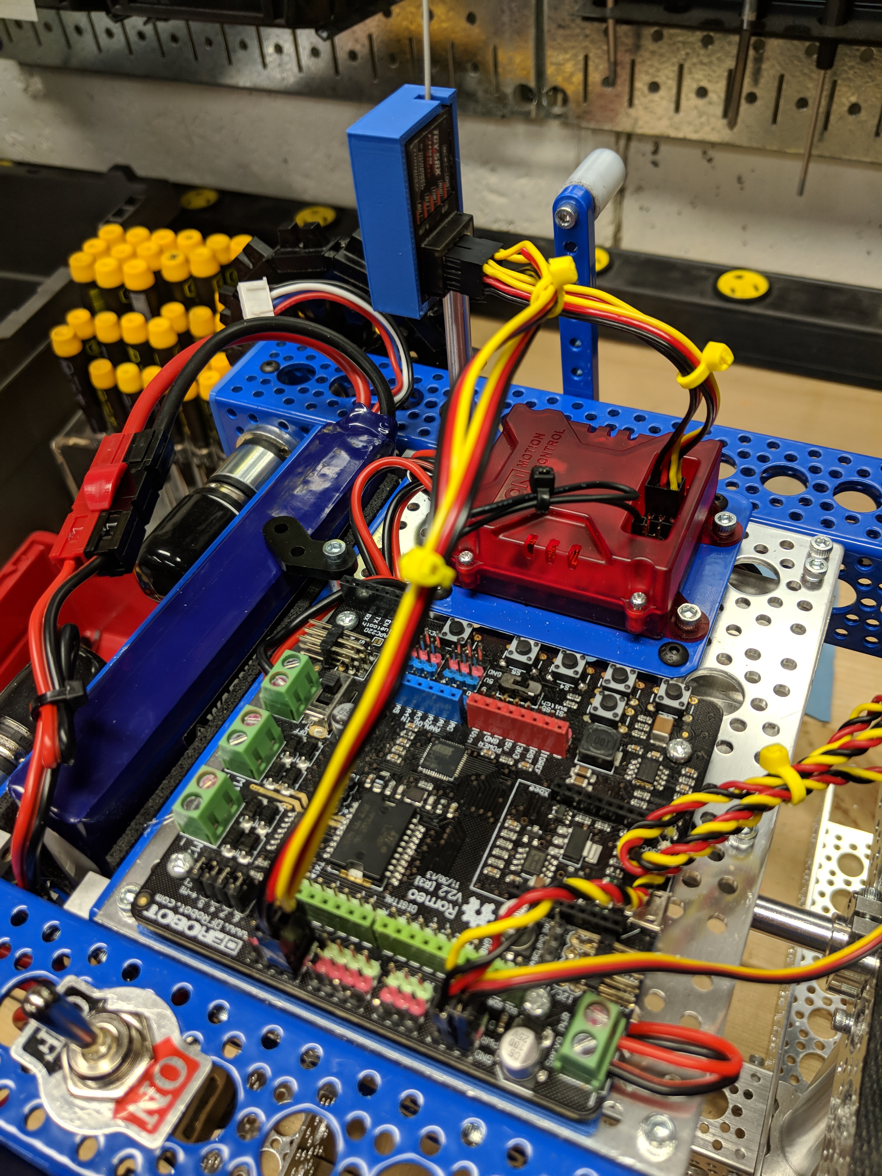 Trackbot Mk V : 8 Steps (with Pictures) - Instructables