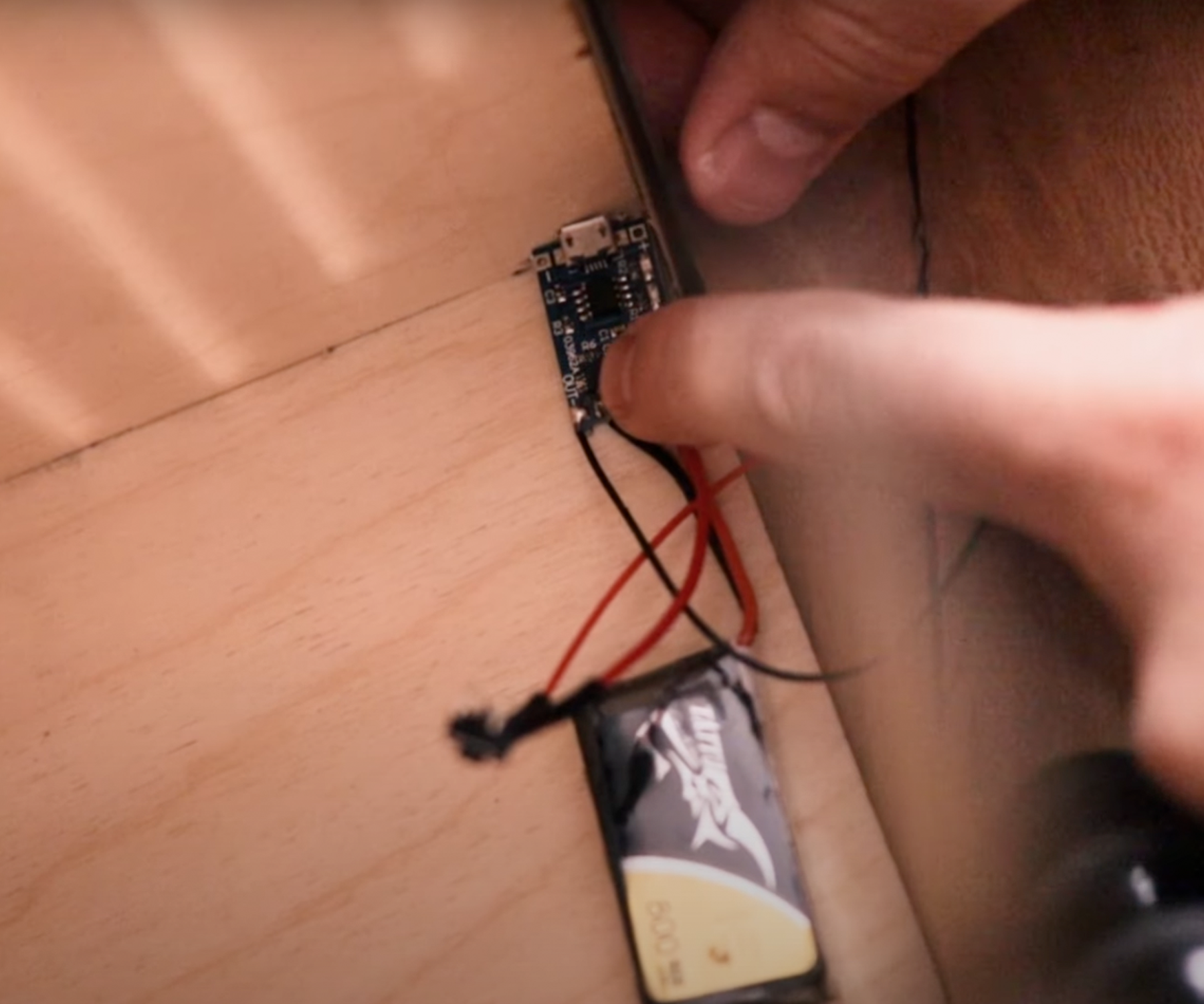 Keyhole Book Nook With Switchable Scenes : 9 Steps (with Pictures ...