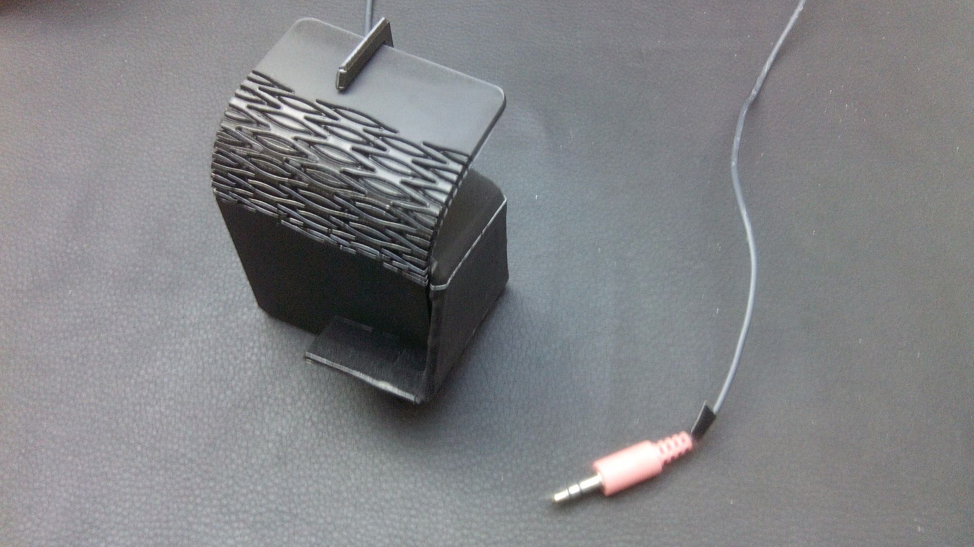 Flat Packed Desk Microphone : 7 Steps - Instructables