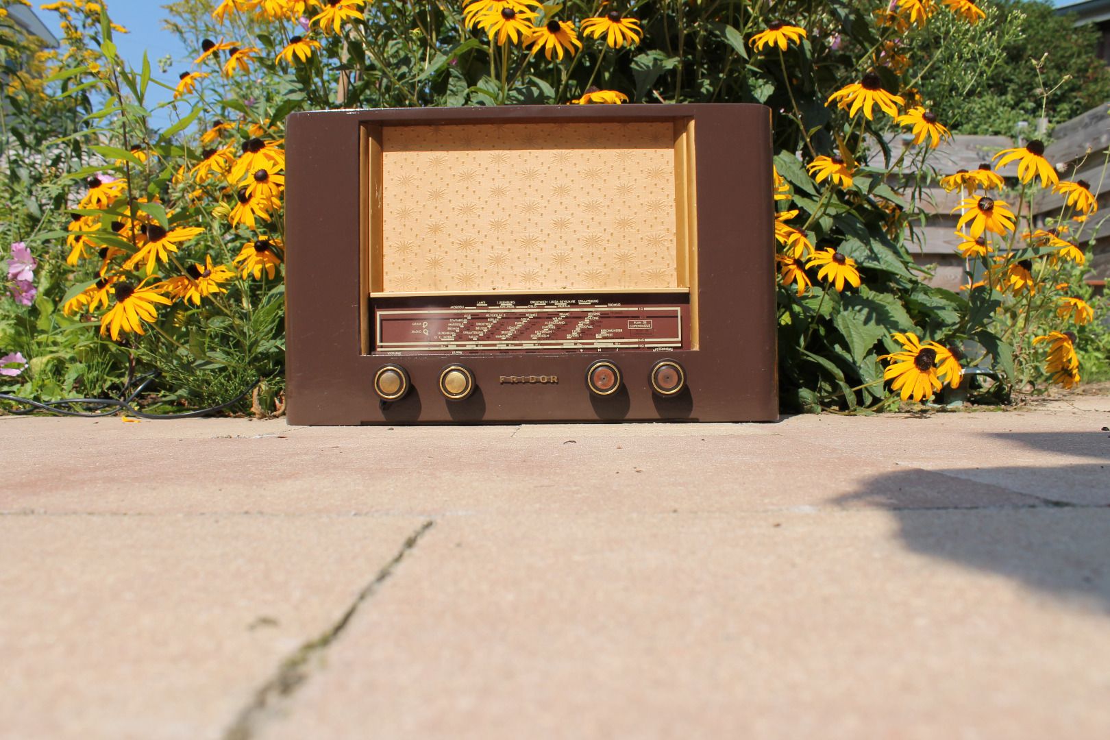 Old Radio Transformation : 10 Steps (with Pictures) - Instructables